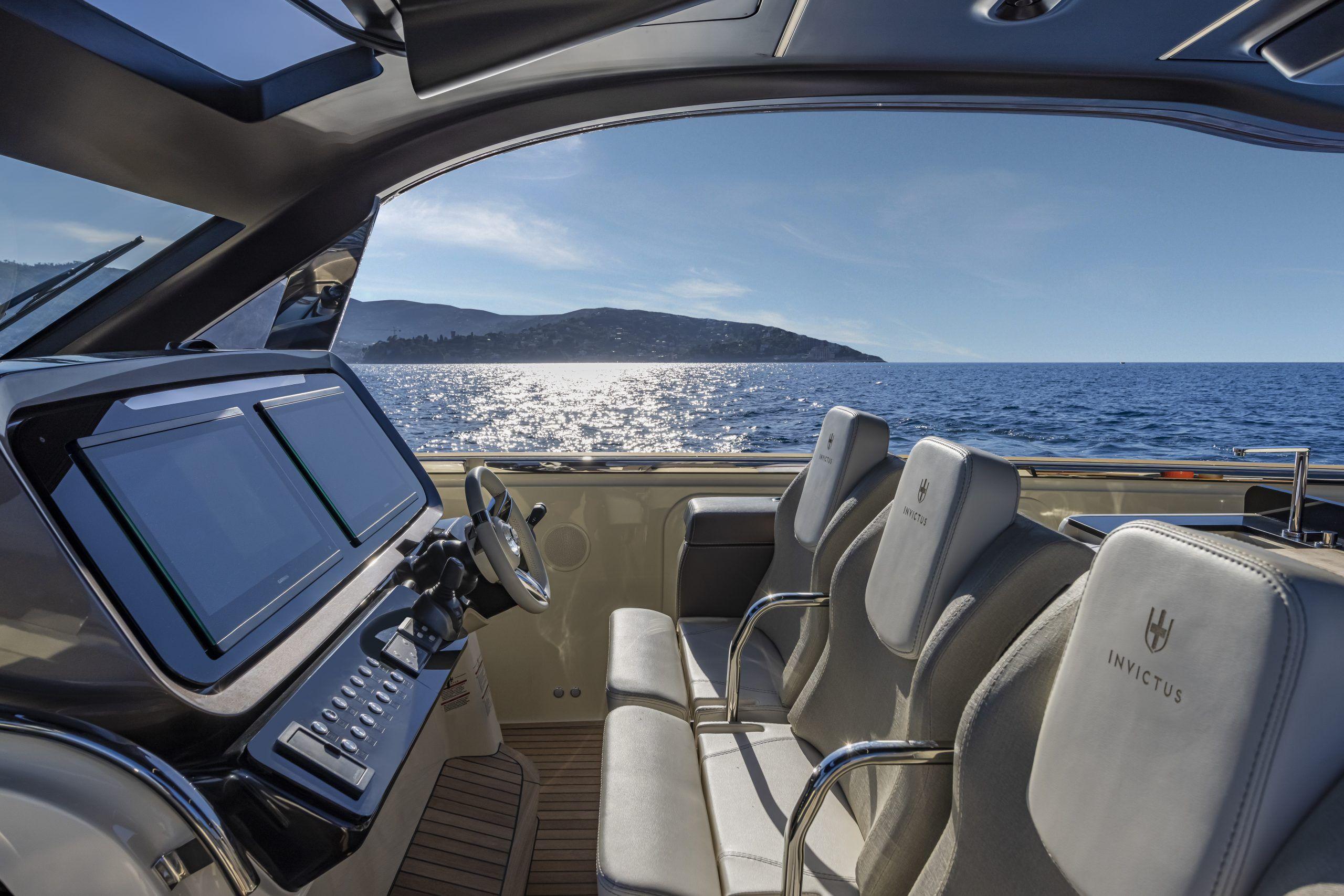 2022 Invictus TT460 Cruiser for sale - YachtWorld