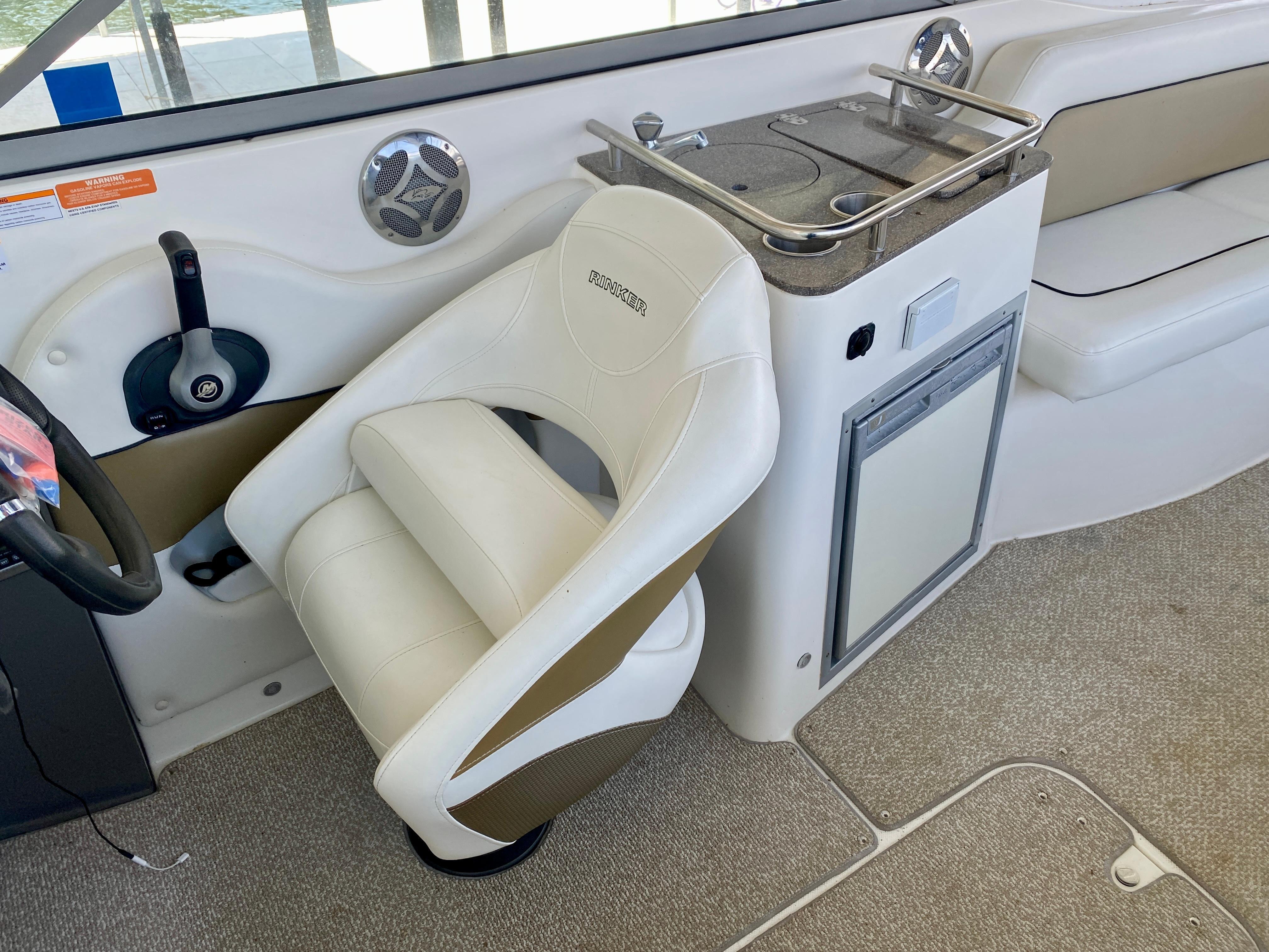 2012 Rinker 296 Captiva Bowrider Runabout for sale - YachtWorld