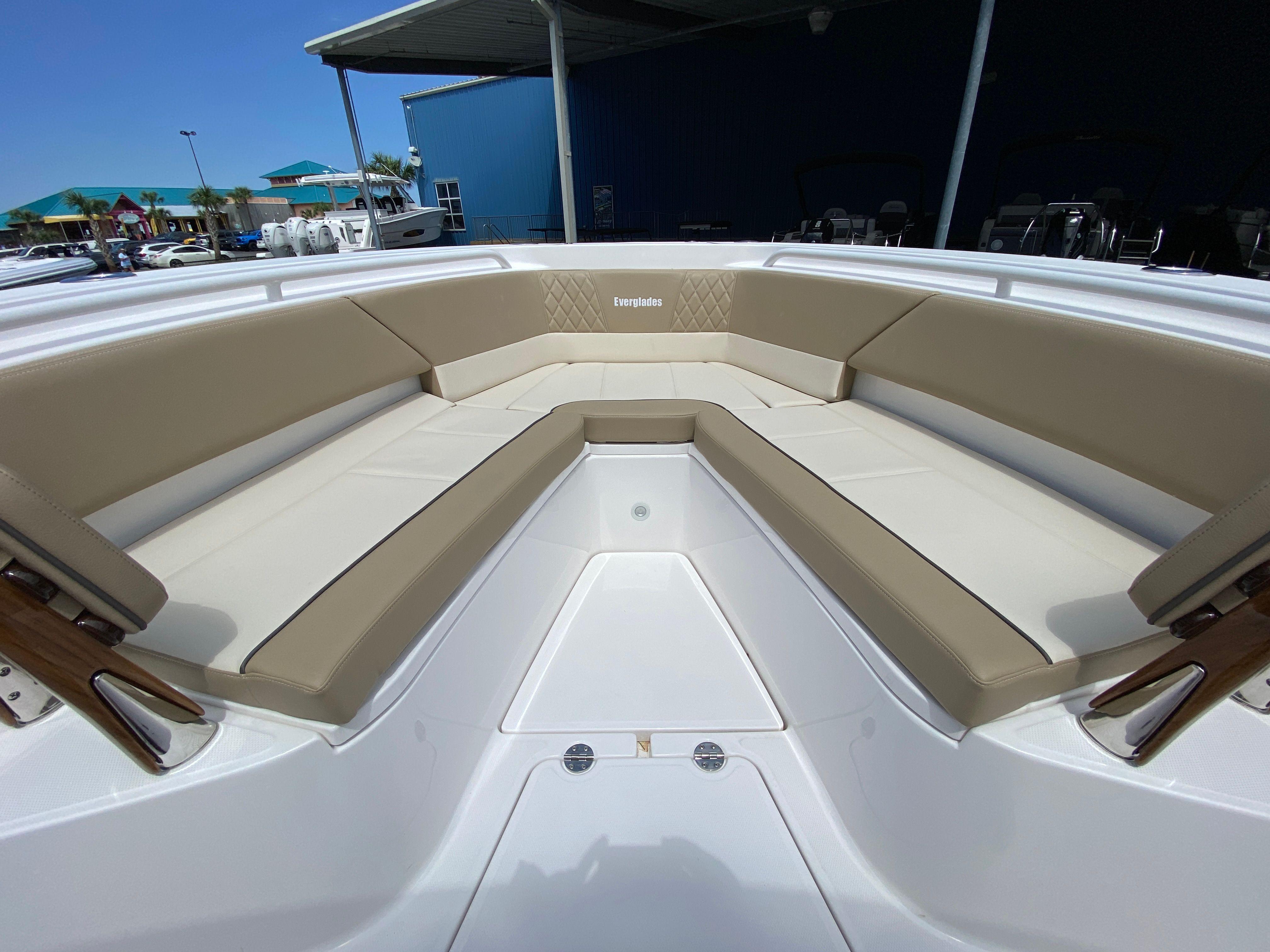 2024 Everglades 335 CC Center Console for sale - YachtWorld