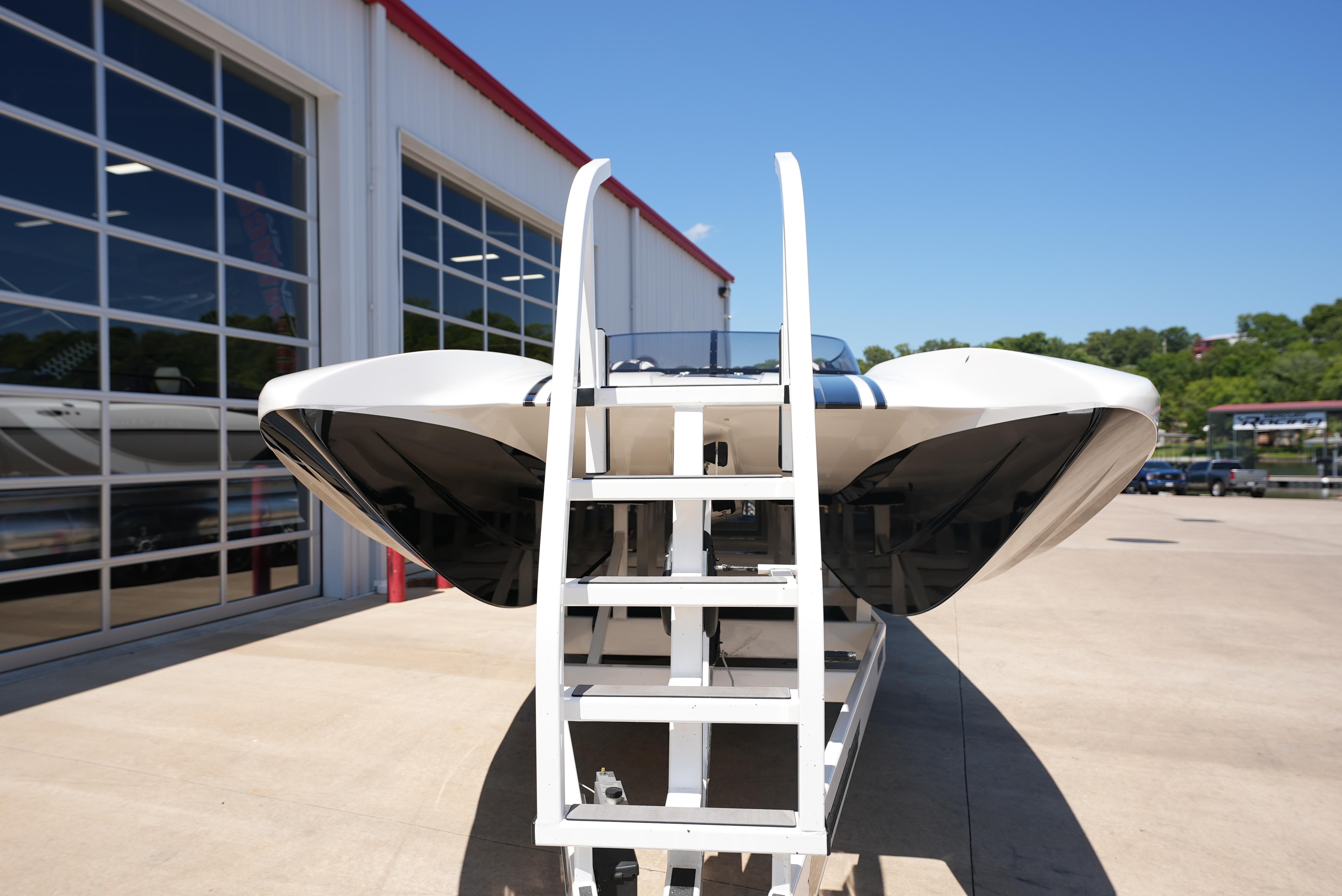 2016 Daves Custom Boats M31 WIDEBODY High Performance for sale - YachtWorld