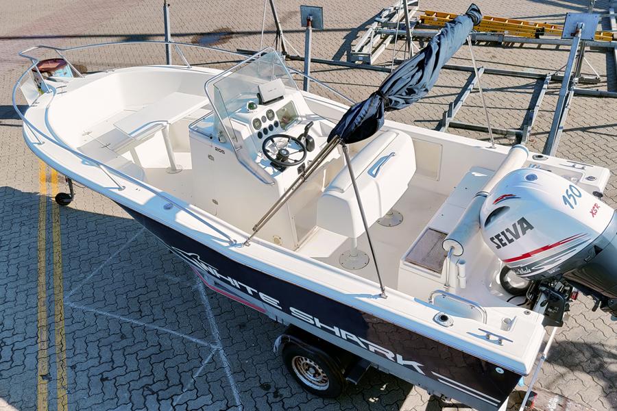 White Shark 205 CLUB | 6m | 2003 - Essex | Boats and Outboards