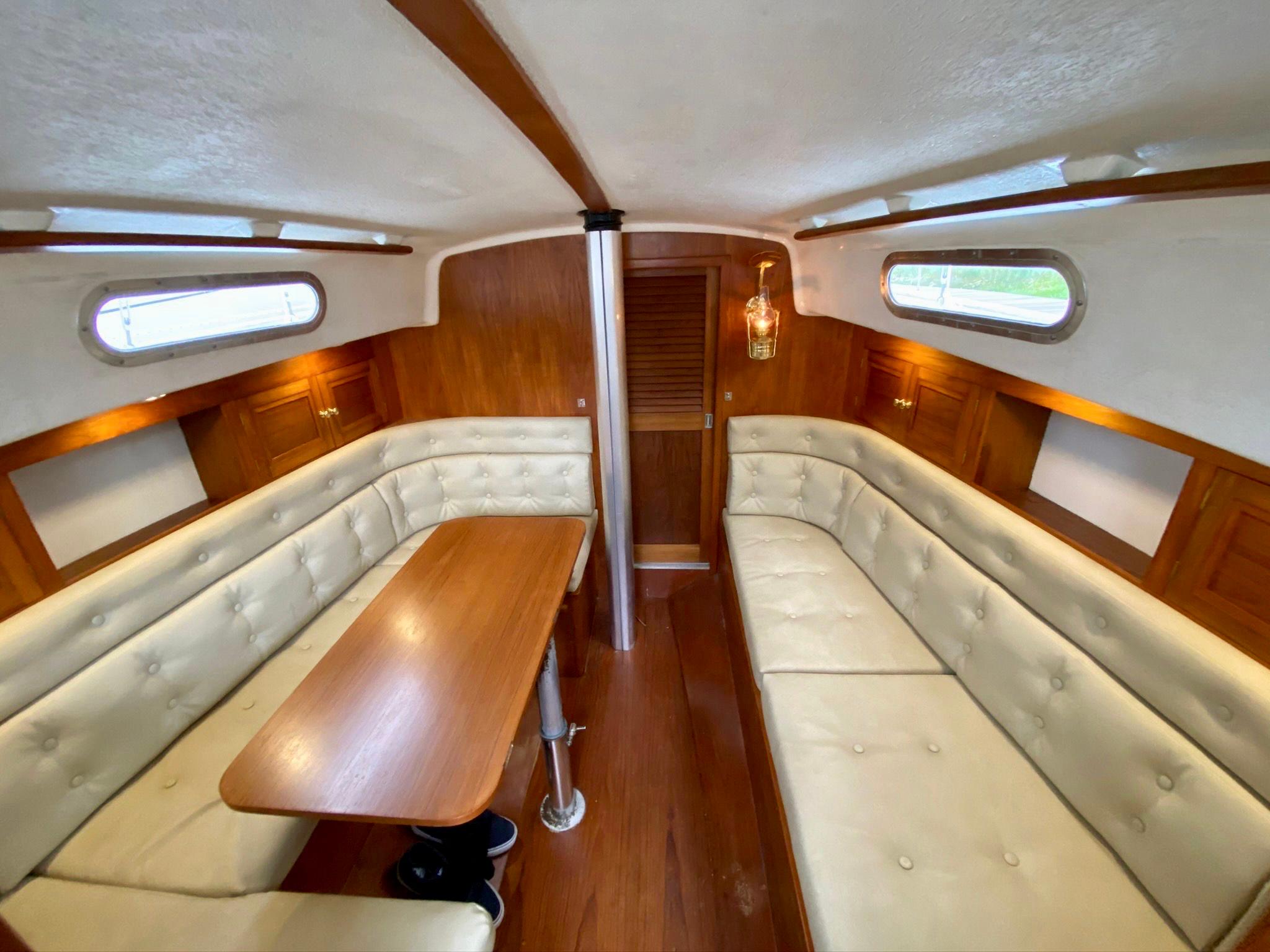 1982 Contessa 32 Course-croisières à vendre - YachtWorld