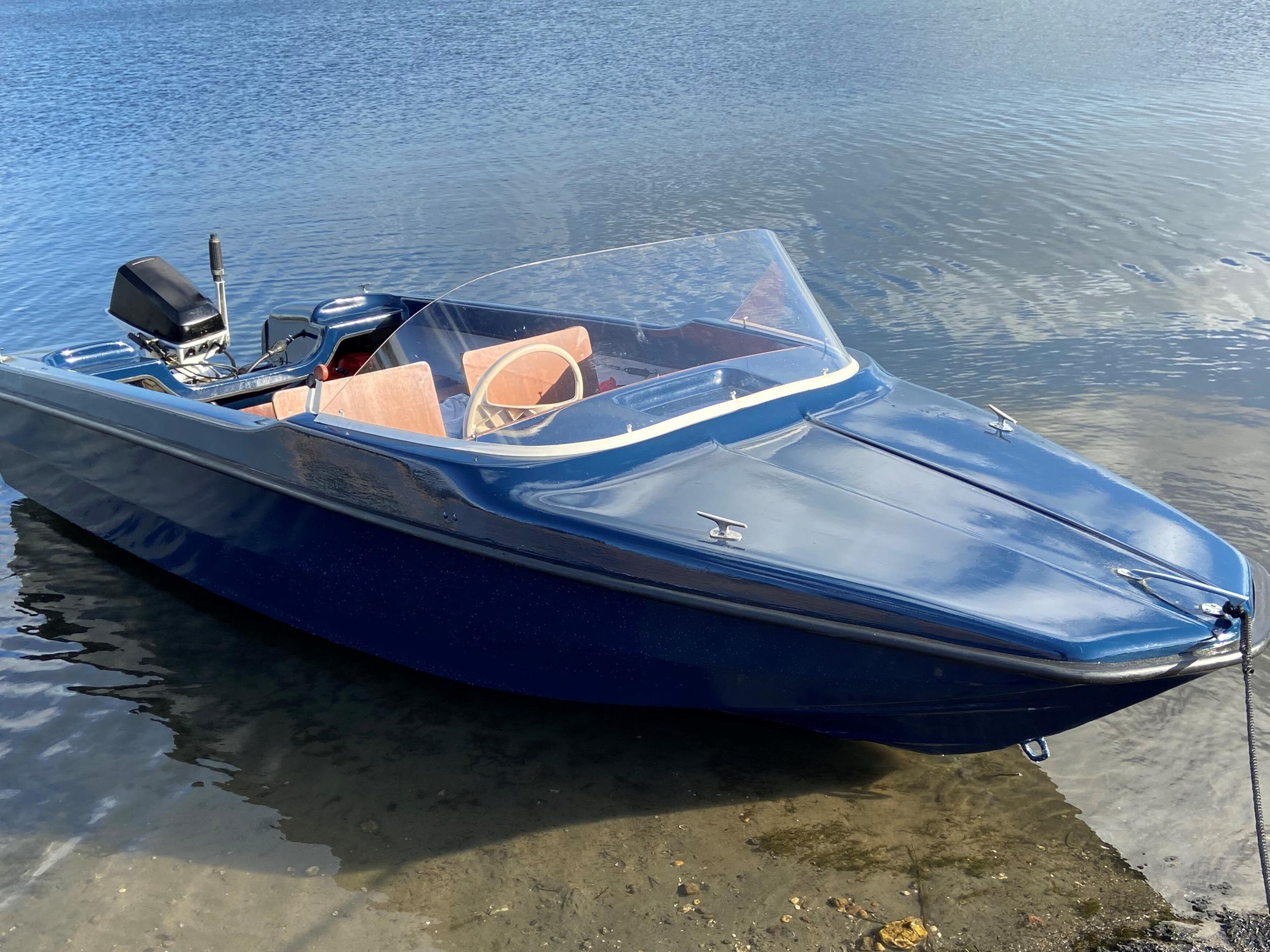Used 1900 Hellwig Triton | TopBoats