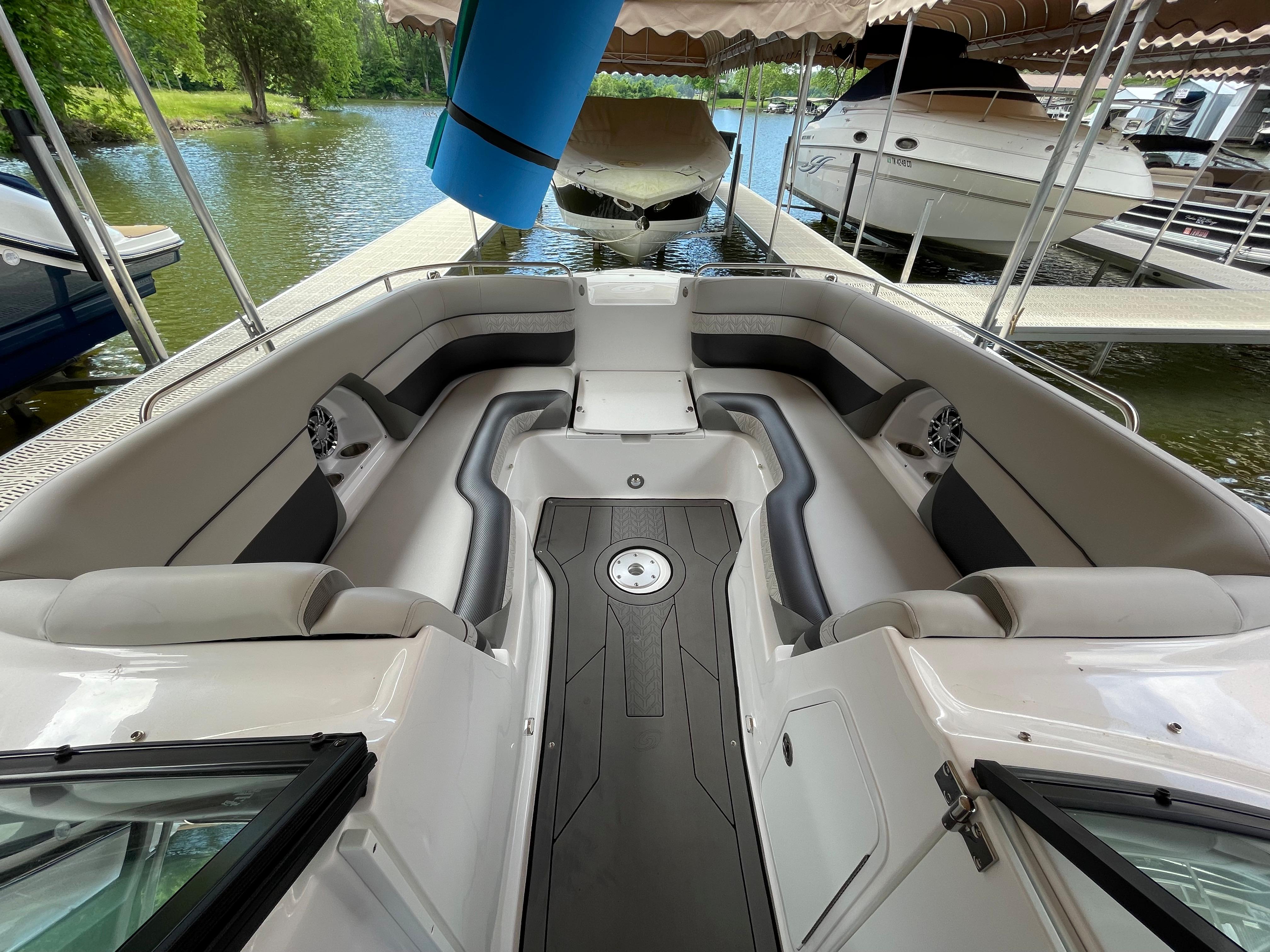 2021 Hurricane 2486 OB Deck for sale - YachtWorld