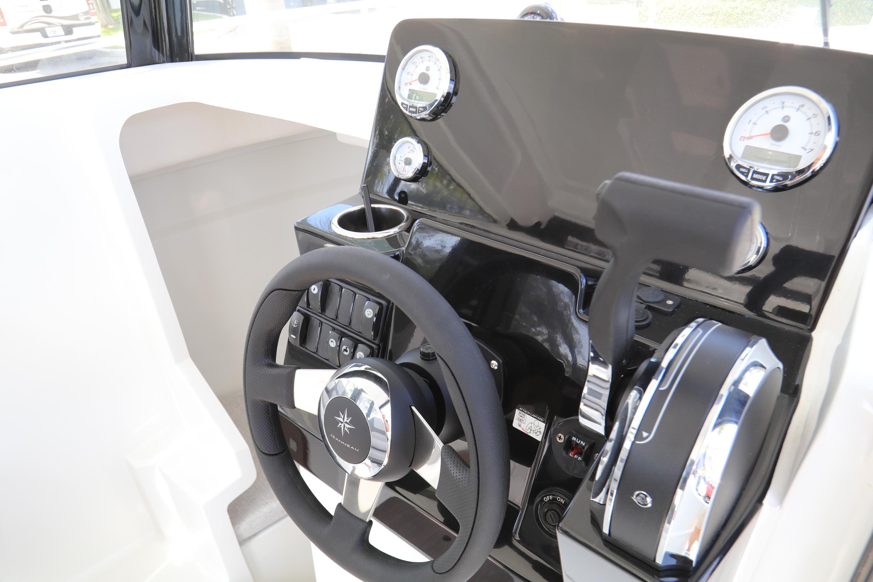 2022 Jeanneau NC 695 Sport S2 Cuddy Cabin for sale - YachtWorld