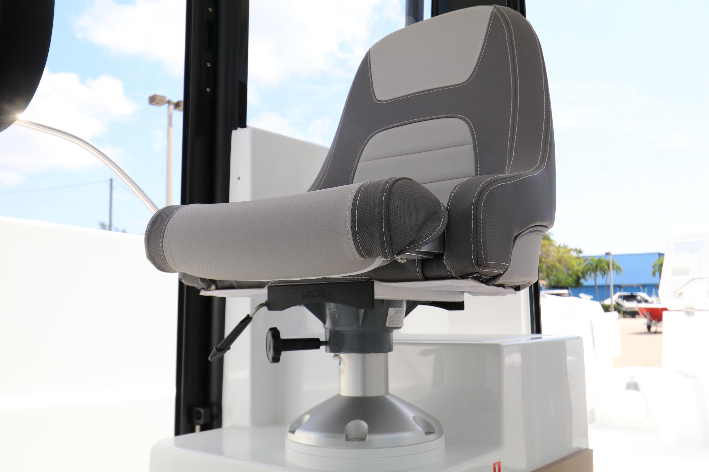 2022 Jeanneau NC 695 Sport S2 Cuddy Cabin for sale - YachtWorld