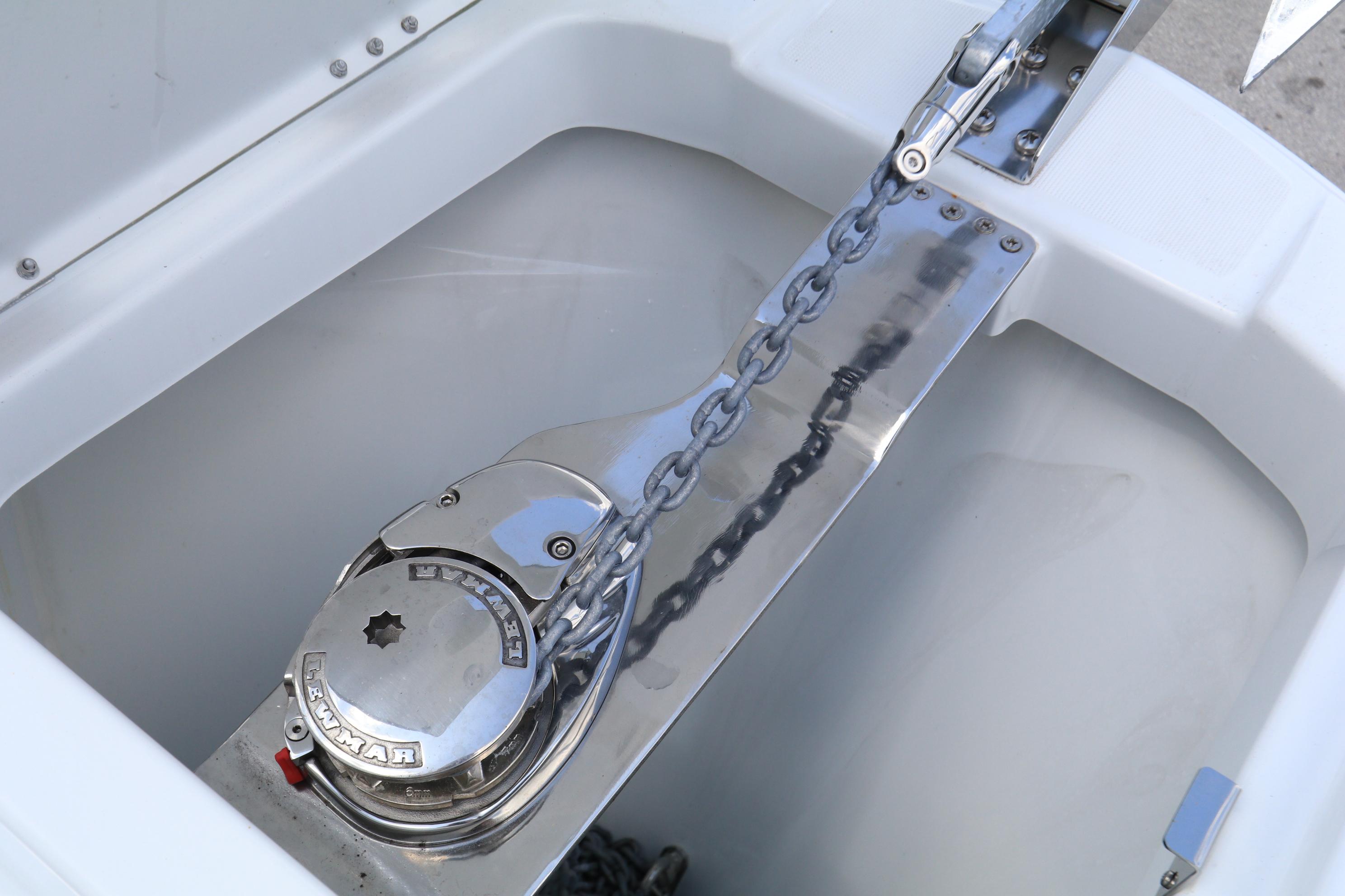 2022 Jeanneau NC 695 Sport S2 Cuddy Cabin for sale - YachtWorld