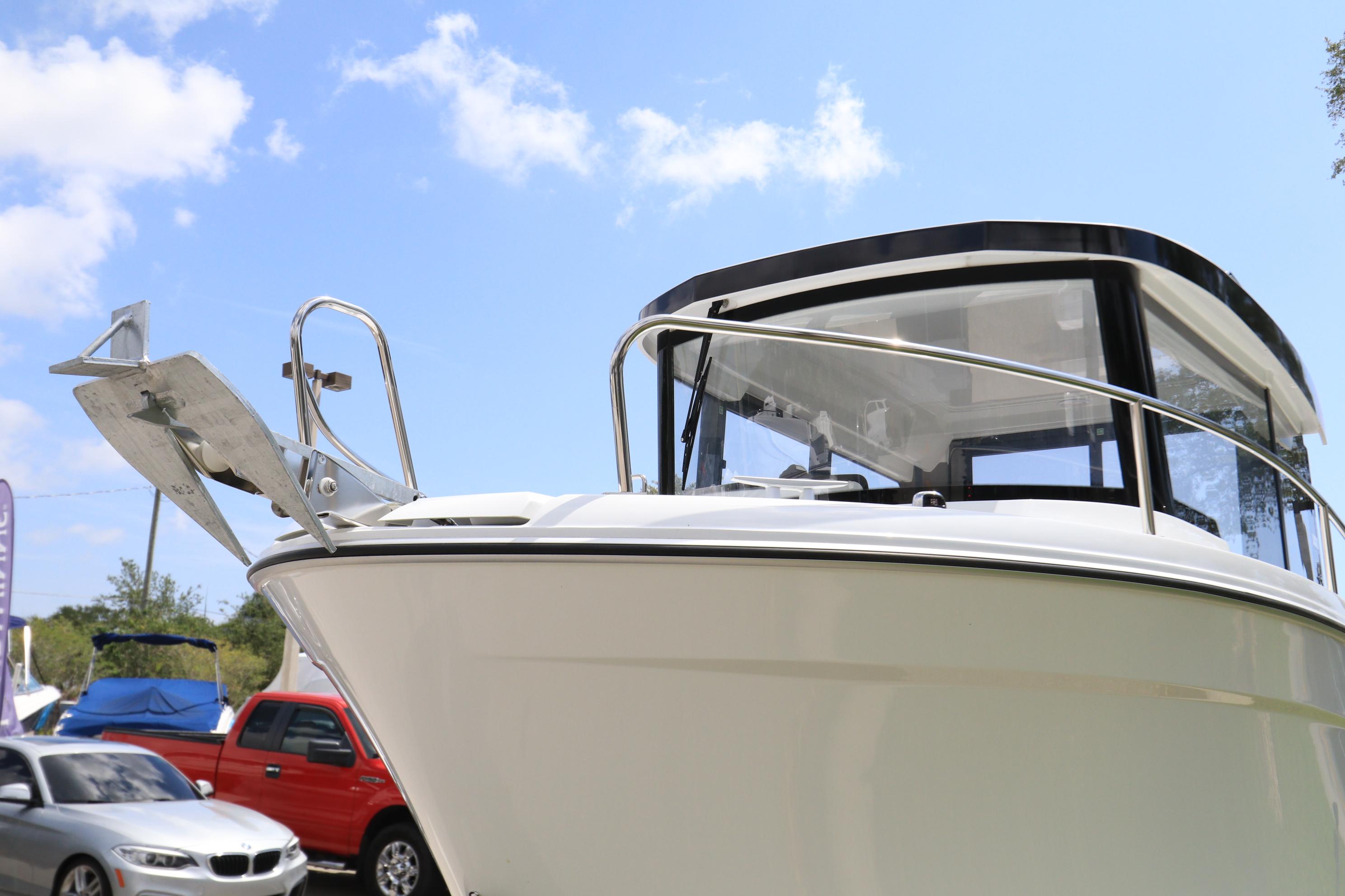 2022 Jeanneau NC 695 Sport S2 Cuddy Cabin for sale - YachtWorld