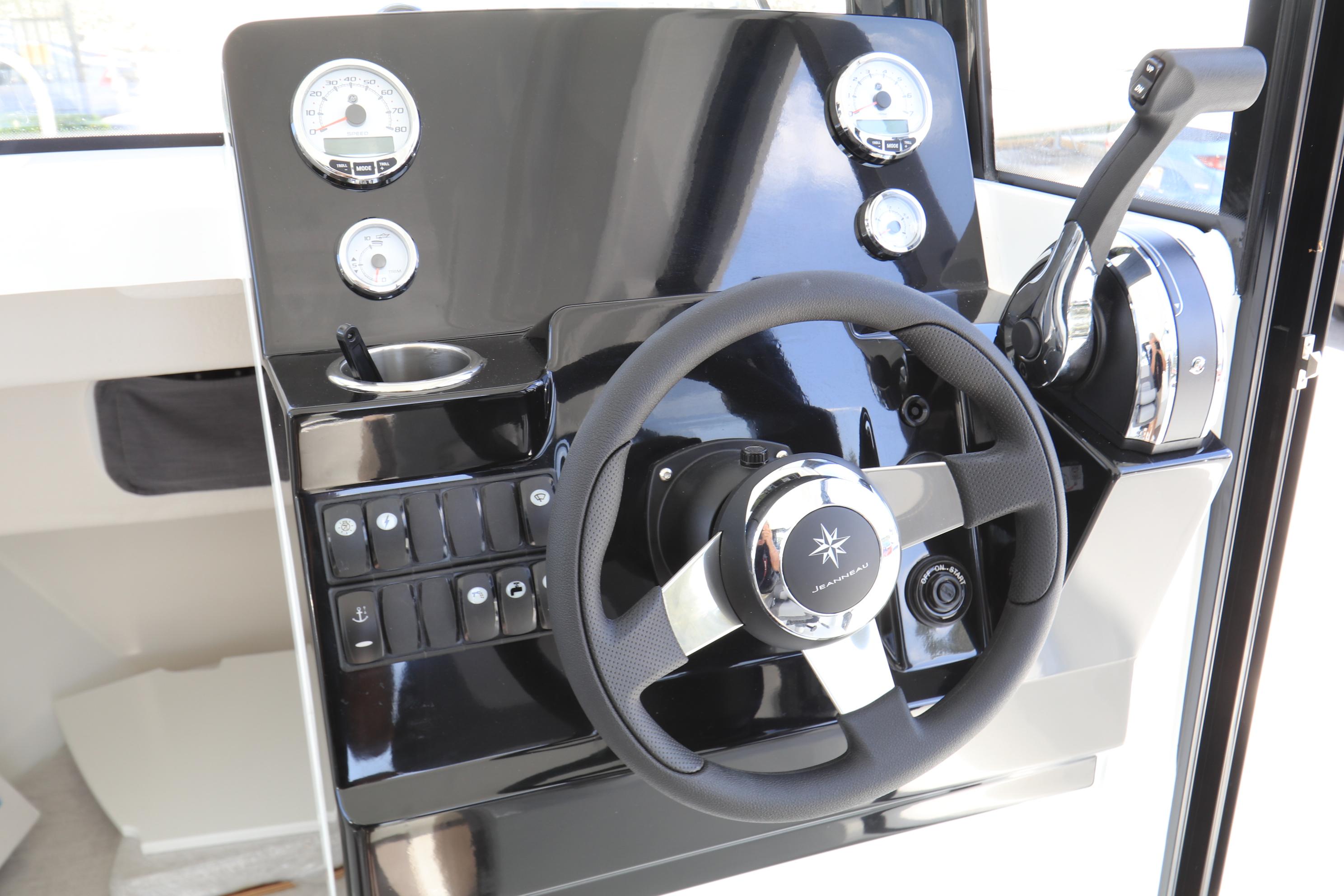 2022 Jeanneau NC 695 Sport S2 Cuddy Cabin for sale - YachtWorld