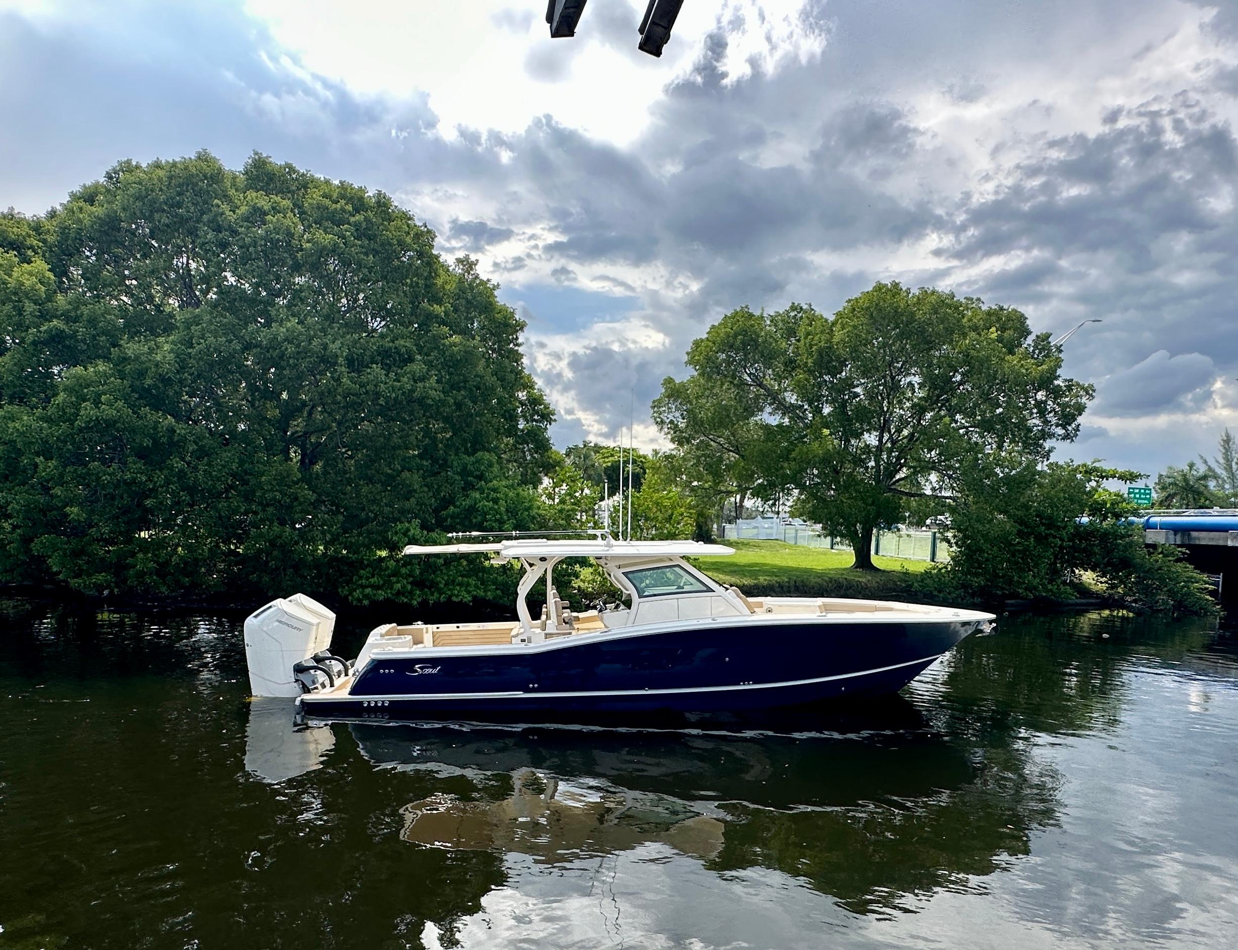 2024 Scout 400 LXF Center Console for sale - YachtWorld