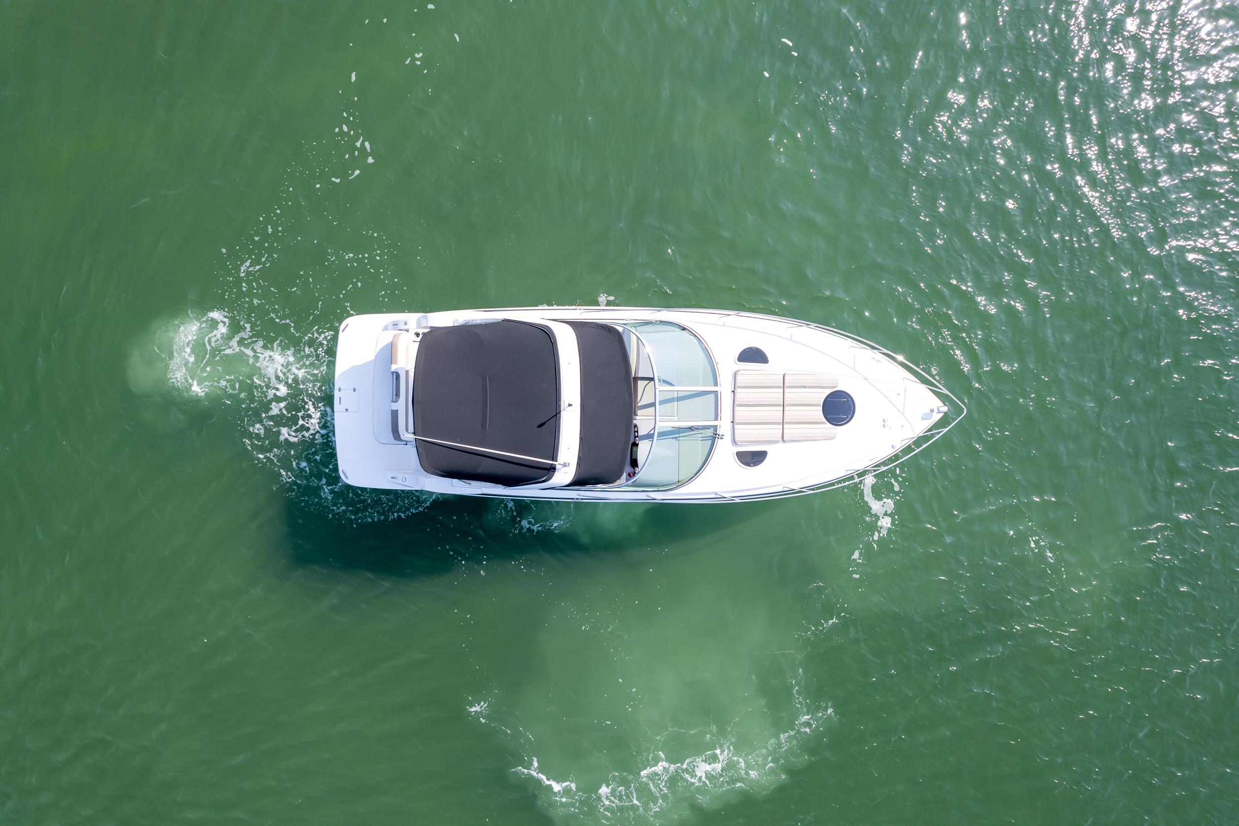2016 Regal 32 Express Express Cruiser for sale - YachtWorld