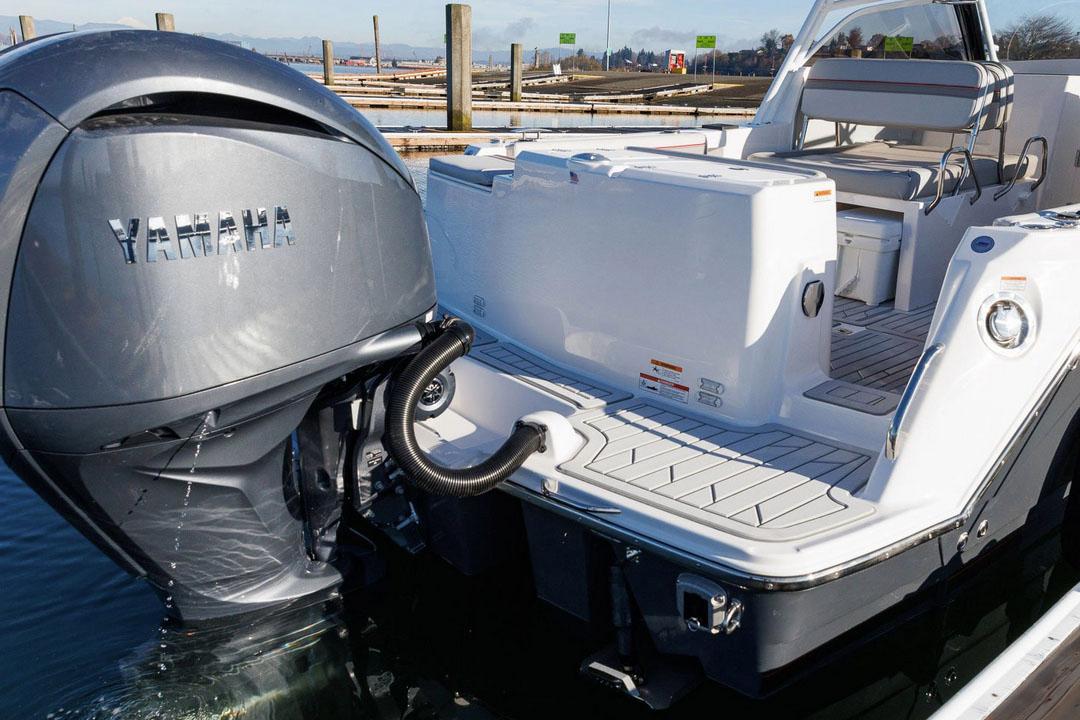 2026 Solara S-250 DC Dual Console for sale - YachtWorld