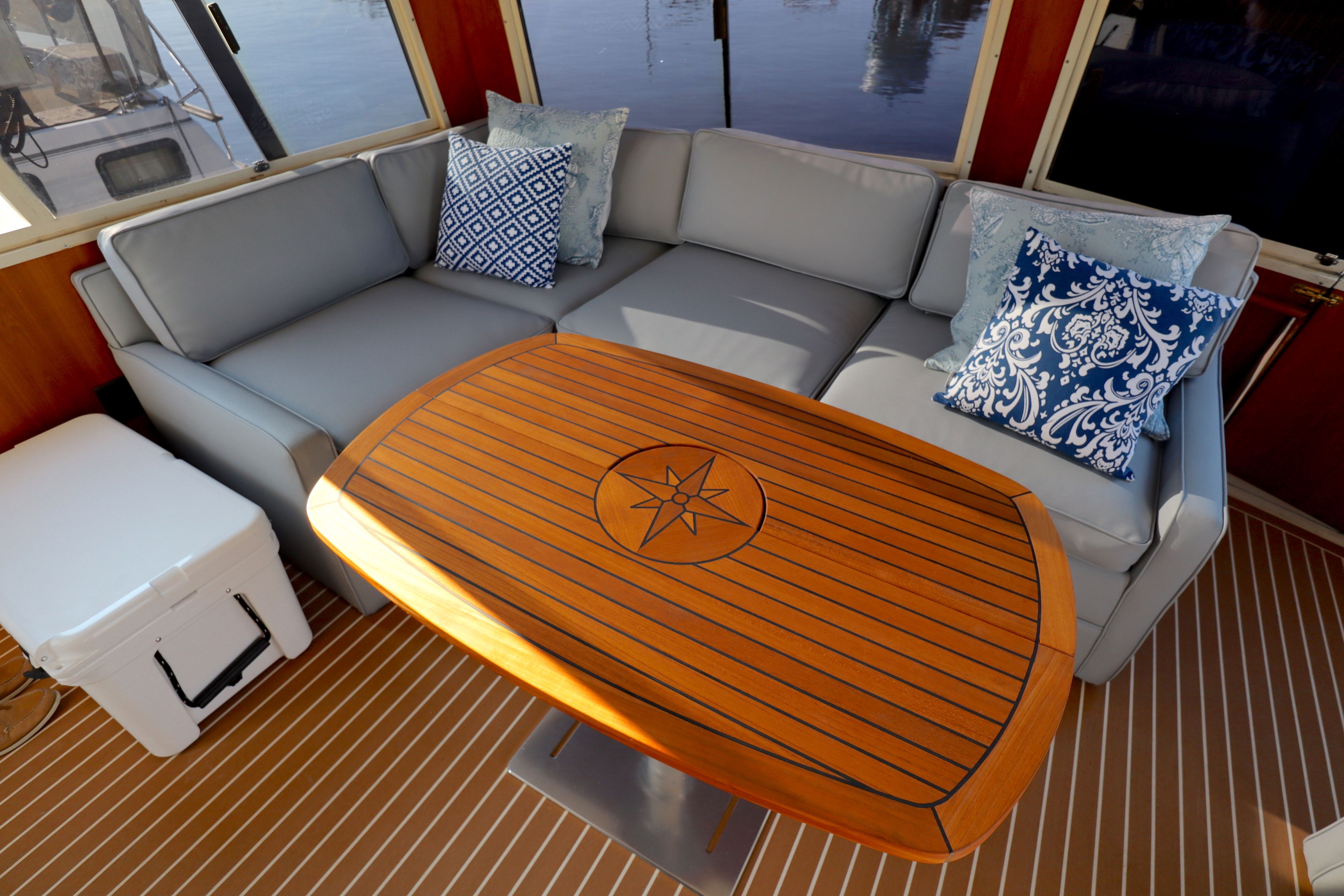 1987 Viking 48 Motor Yacht - Weber Yachts