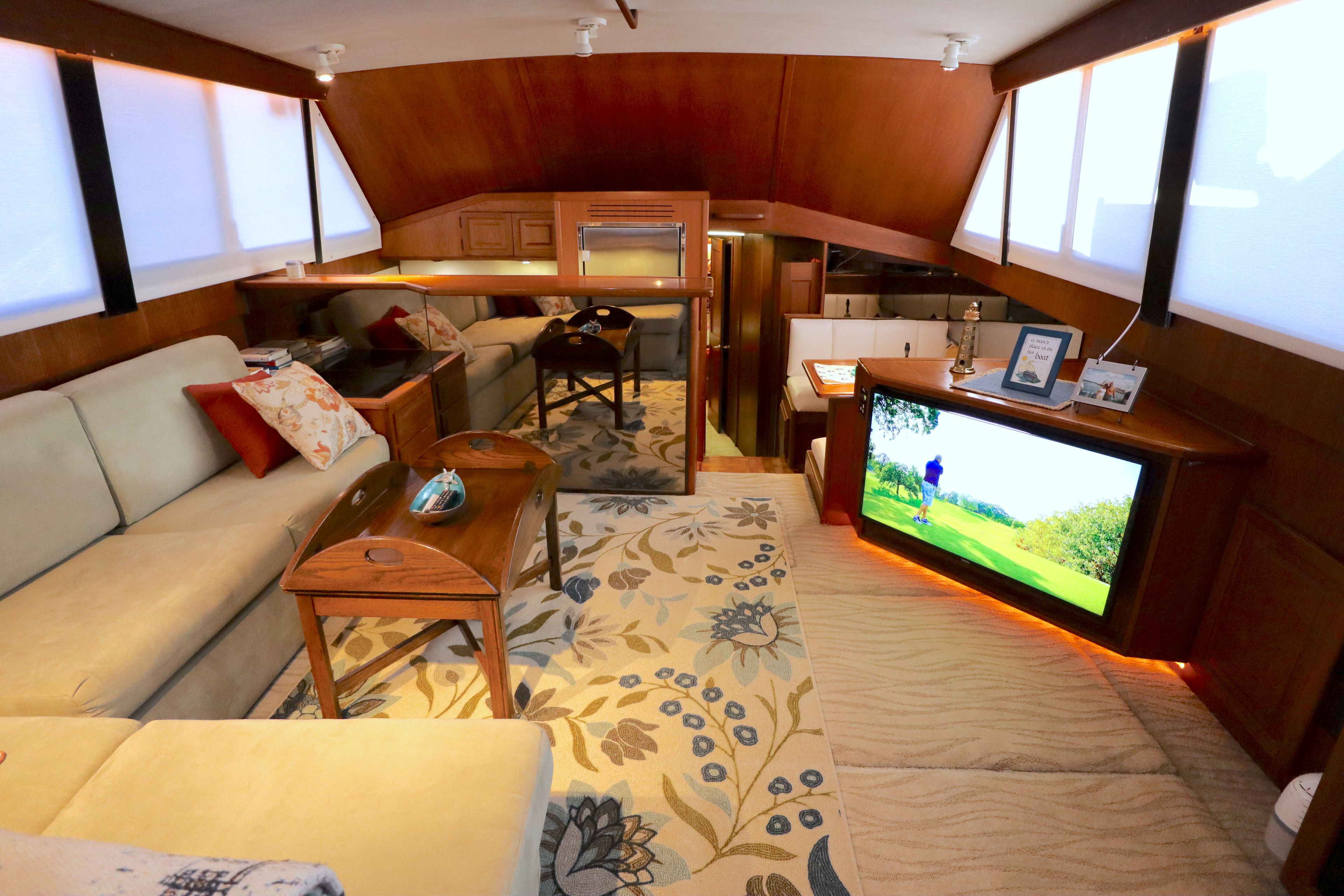 1987 Viking 48 Motor Yacht - Weber Yachts