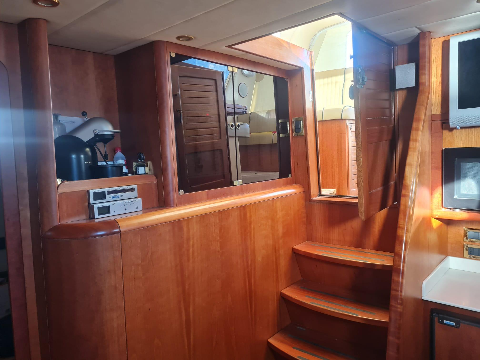 2003 Apreamare 12 Comfort Sports Cruiser for sale - YachtWorld