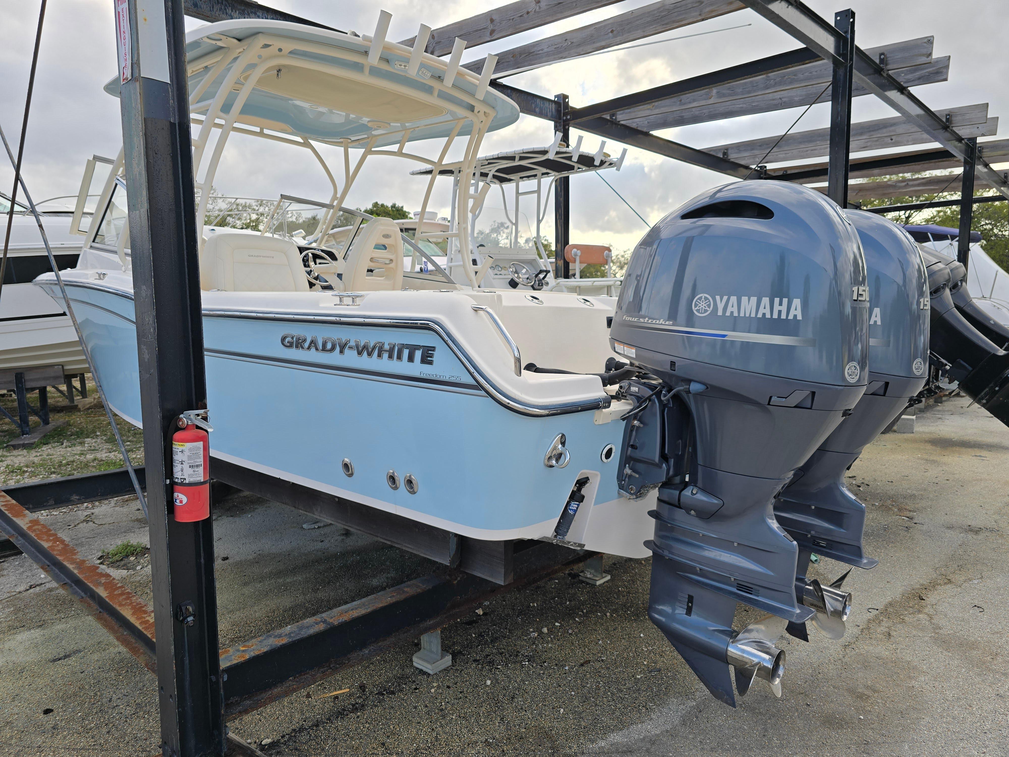 2017 Grady-White Freedom 255 Dual Console for sale - YachtWorld