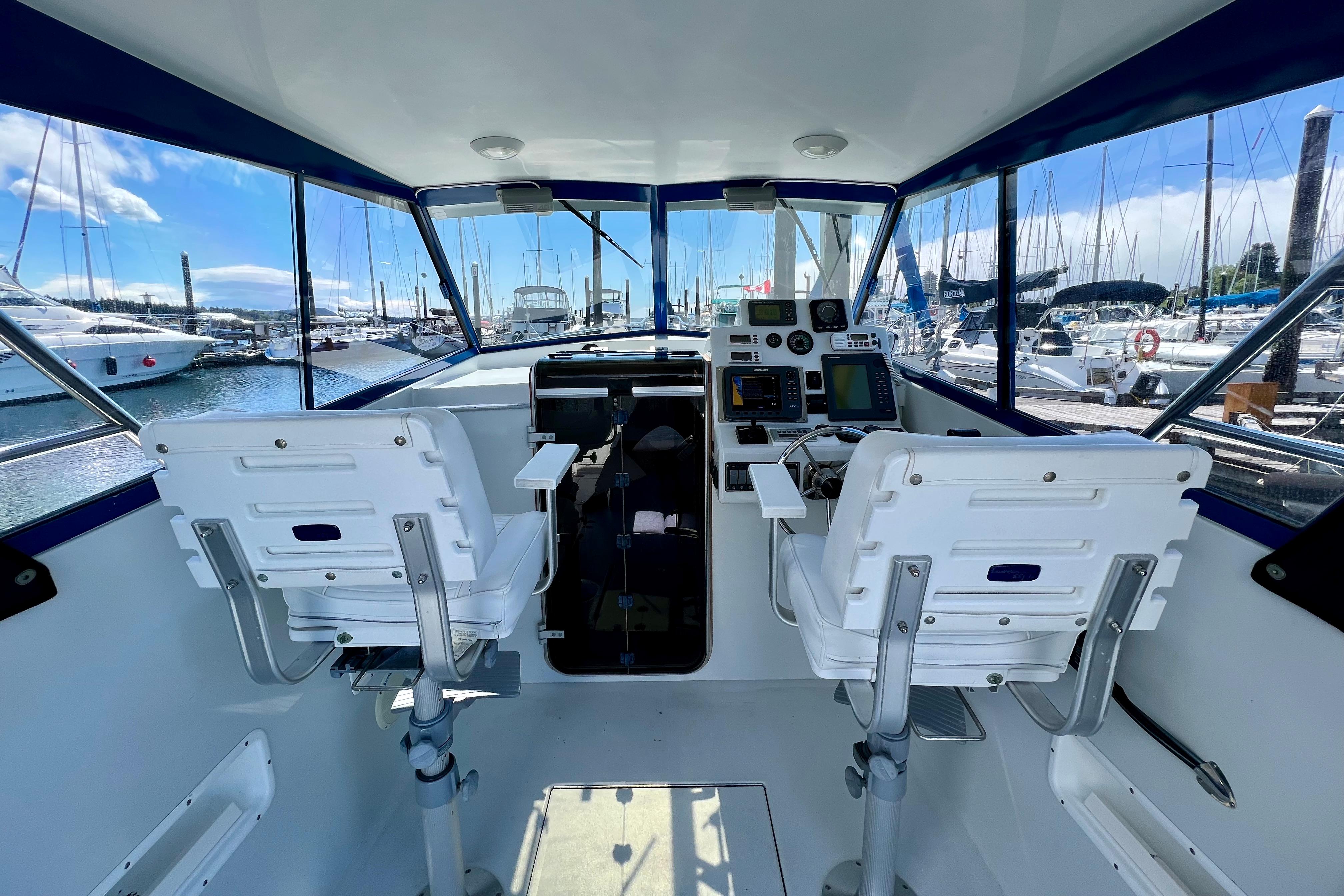 2001 Canoe Cove Bertram Bahia Mar Custom Sports Cruiser for sale ...