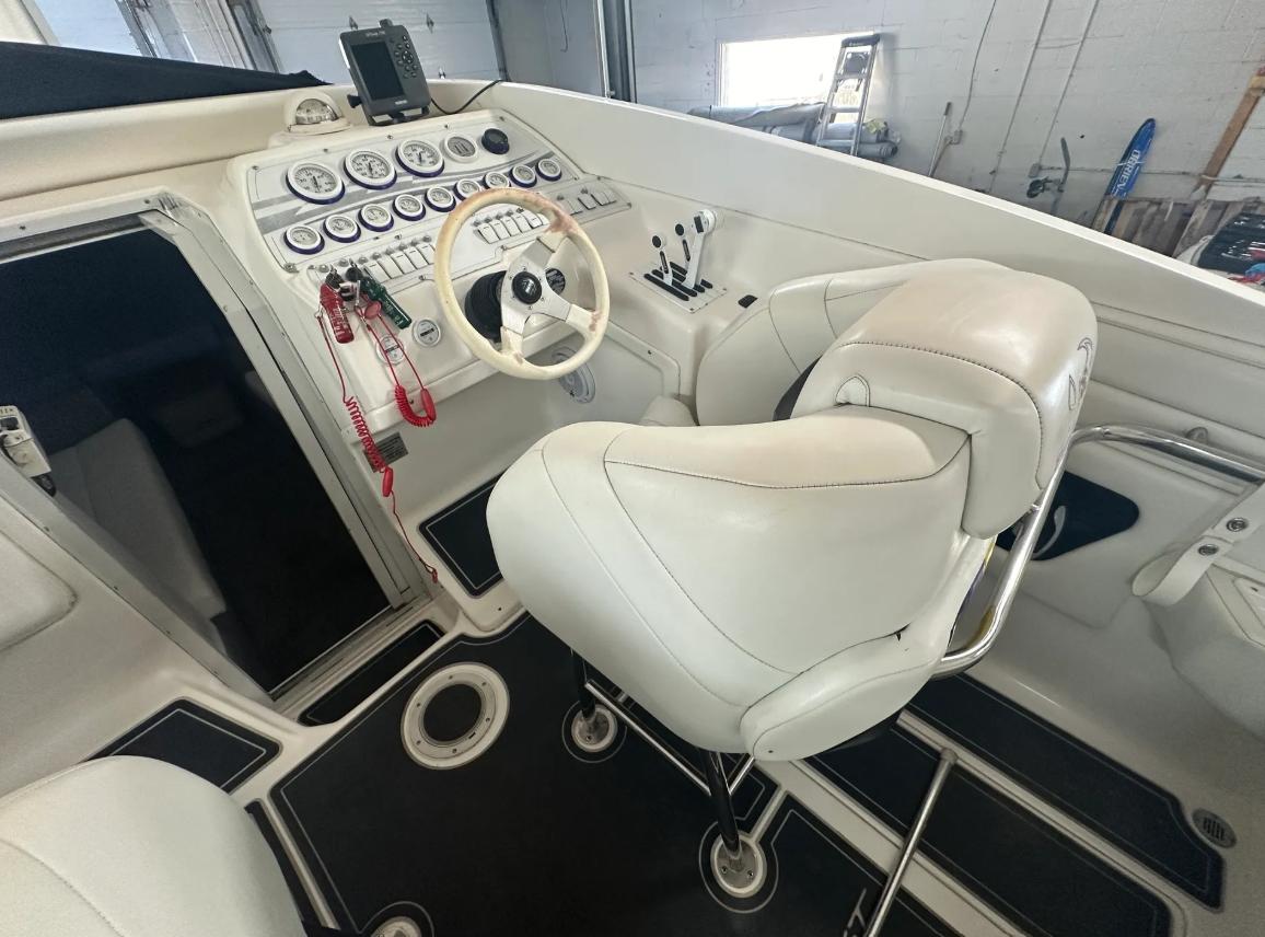 1999 Powerquest 290 Enticer High Performance for sale - YachtWorld