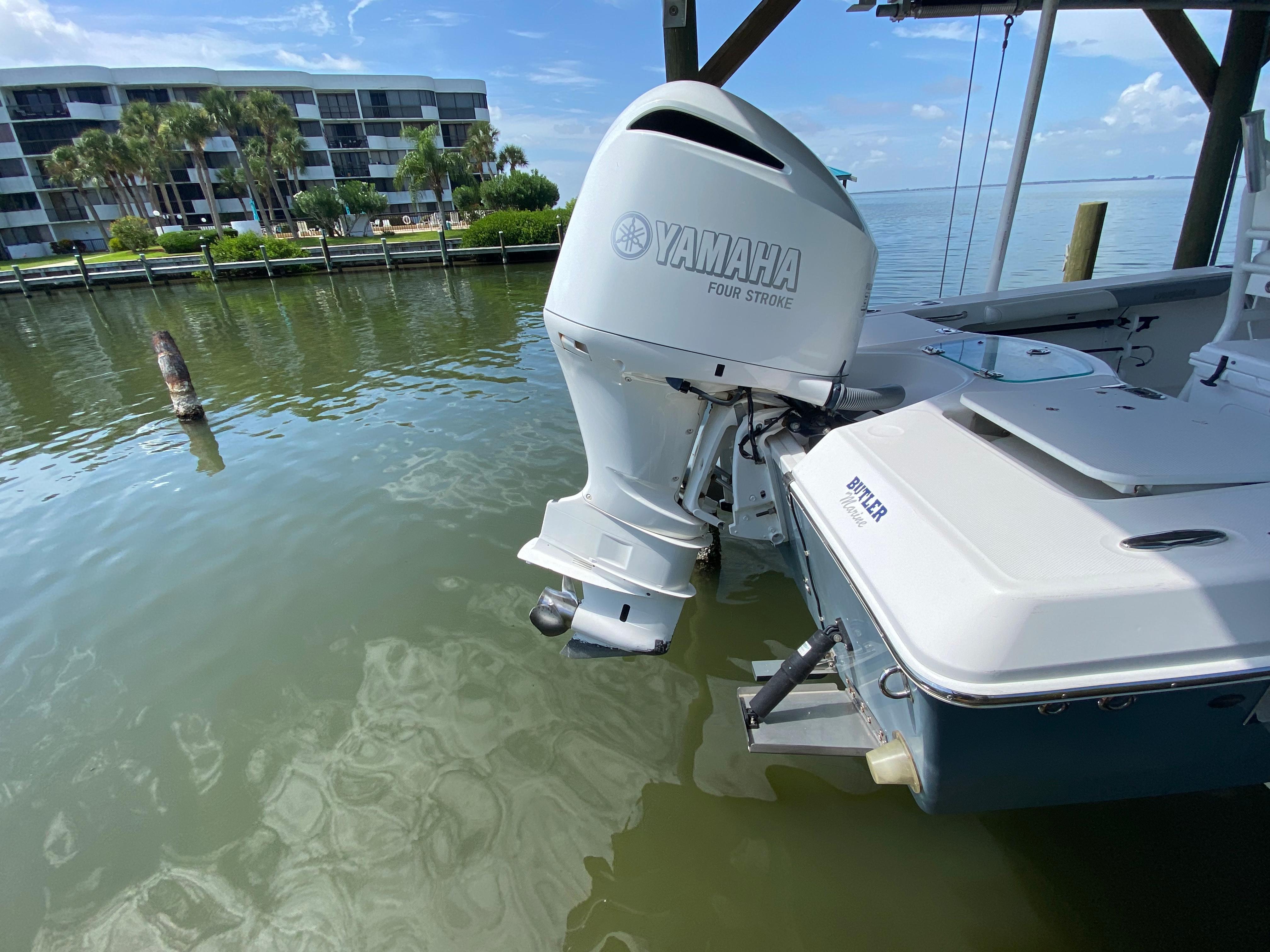 2018 Everglades 243 CC Centre Console for sale - YachtWorld