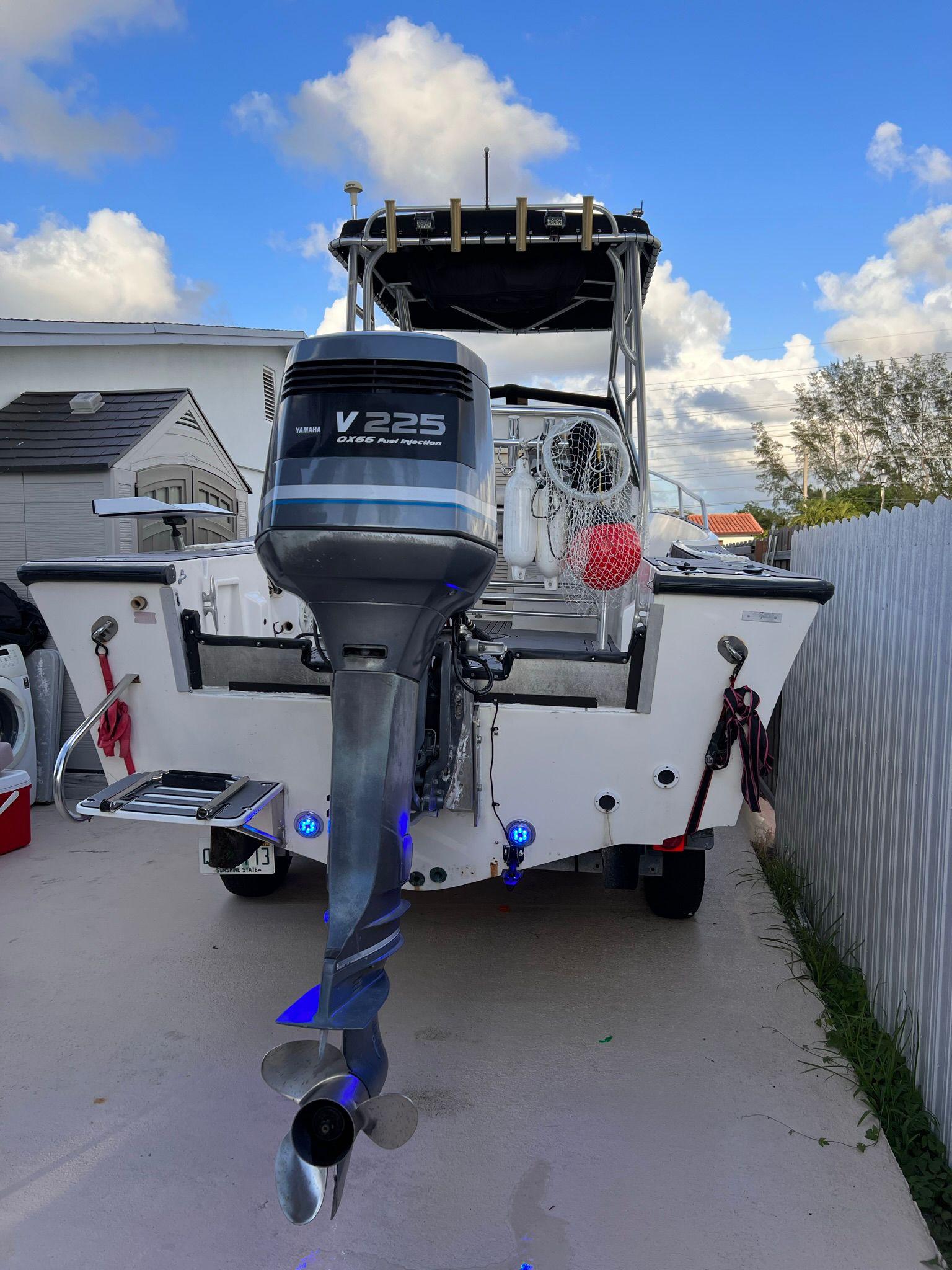 1990 Mako 24' Center Console for sale - YachtWorld