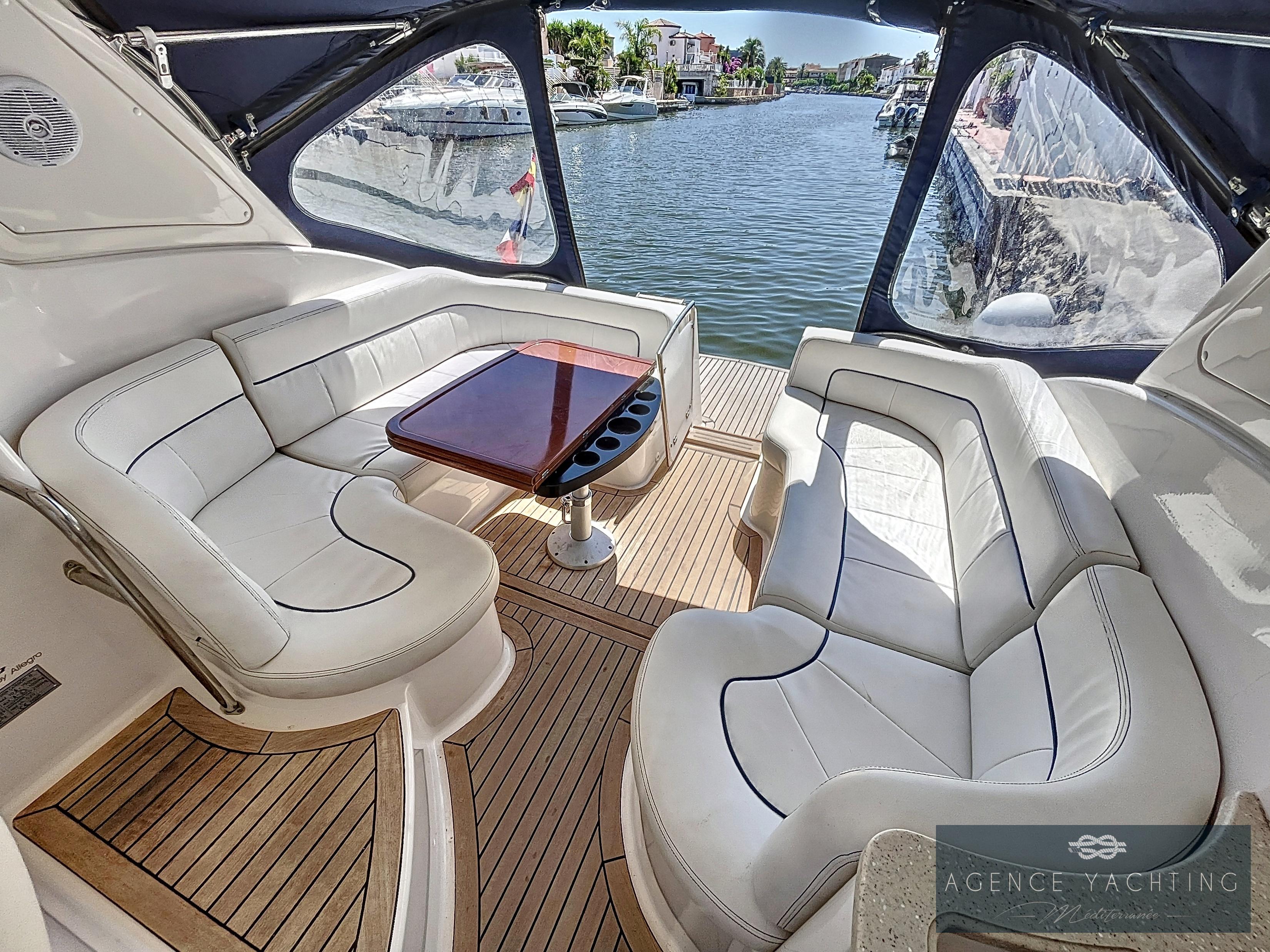 2008 Elan 35 POWER HT Motorjachten en Motorkruisers te koop- YachtWorld