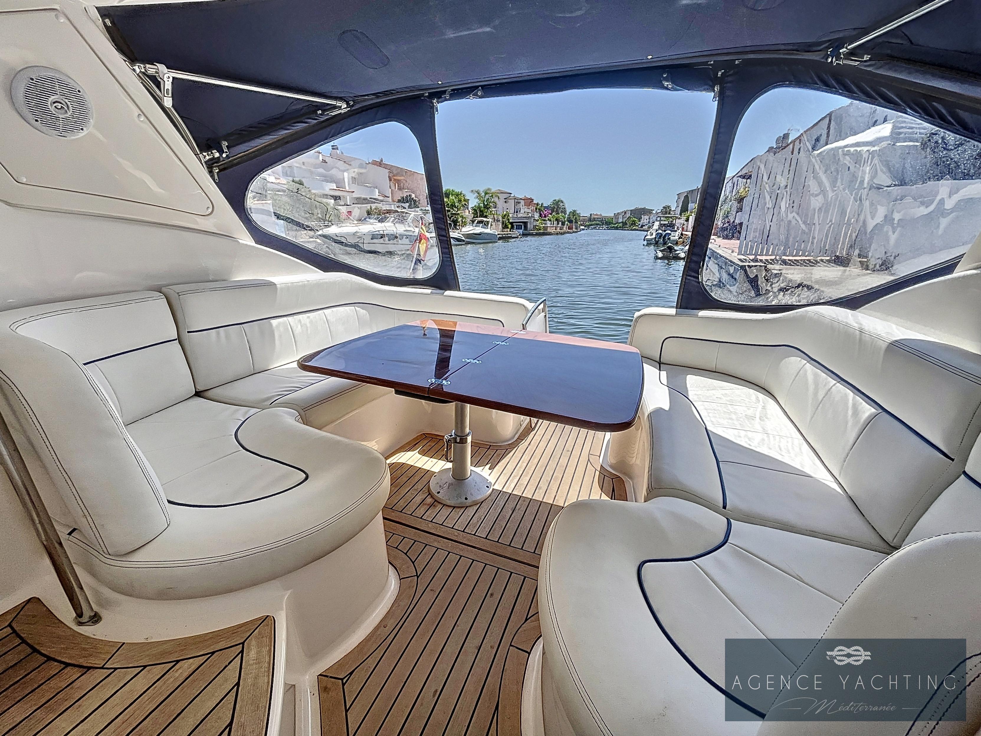 2008 Elan 35 POWER HT Motorjachten en Motorkruisers te koop- YachtWorld