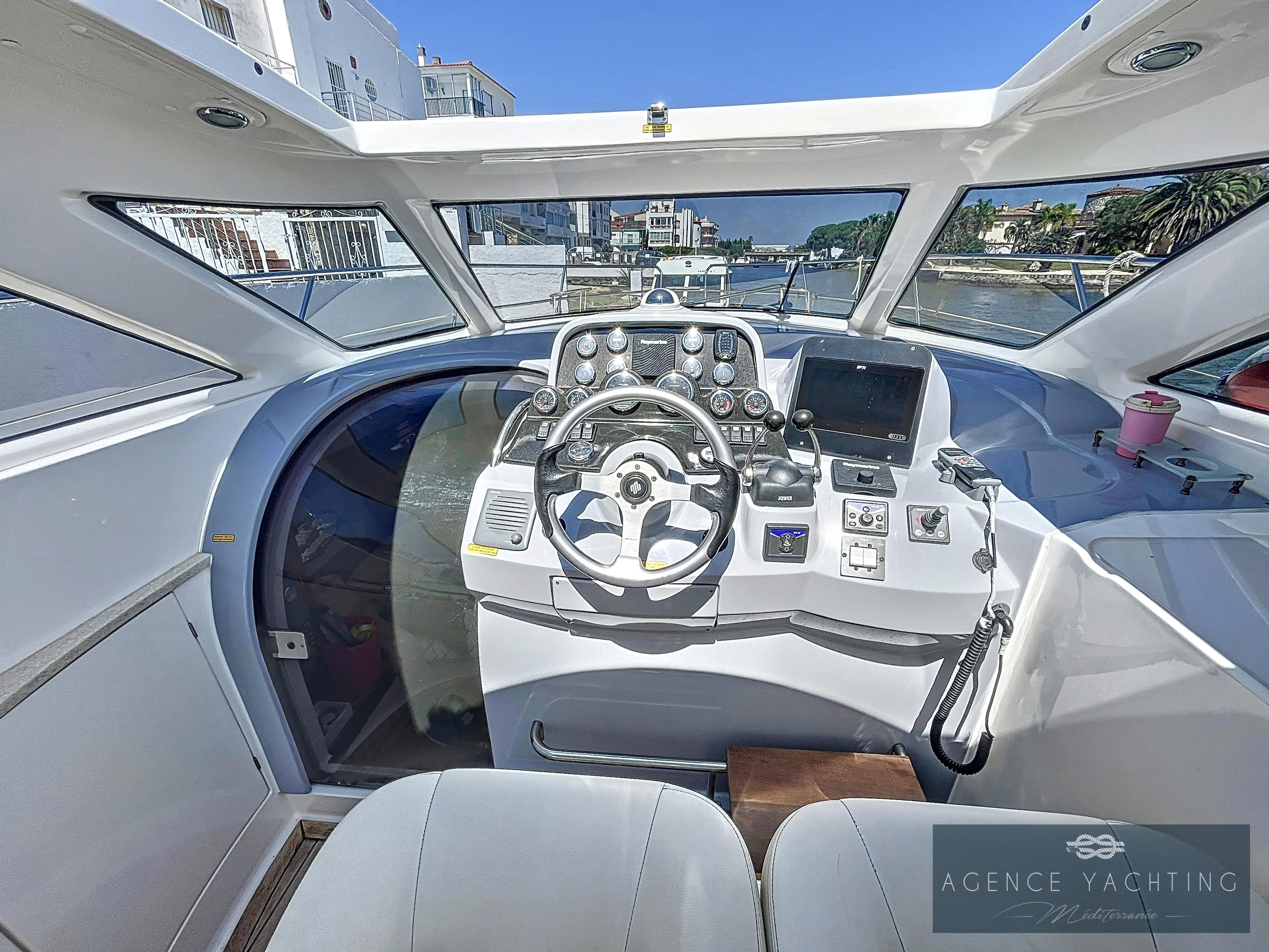 2008 Elan 35 POWER HT Motorjachten en Motorkruisers te koop- YachtWorld