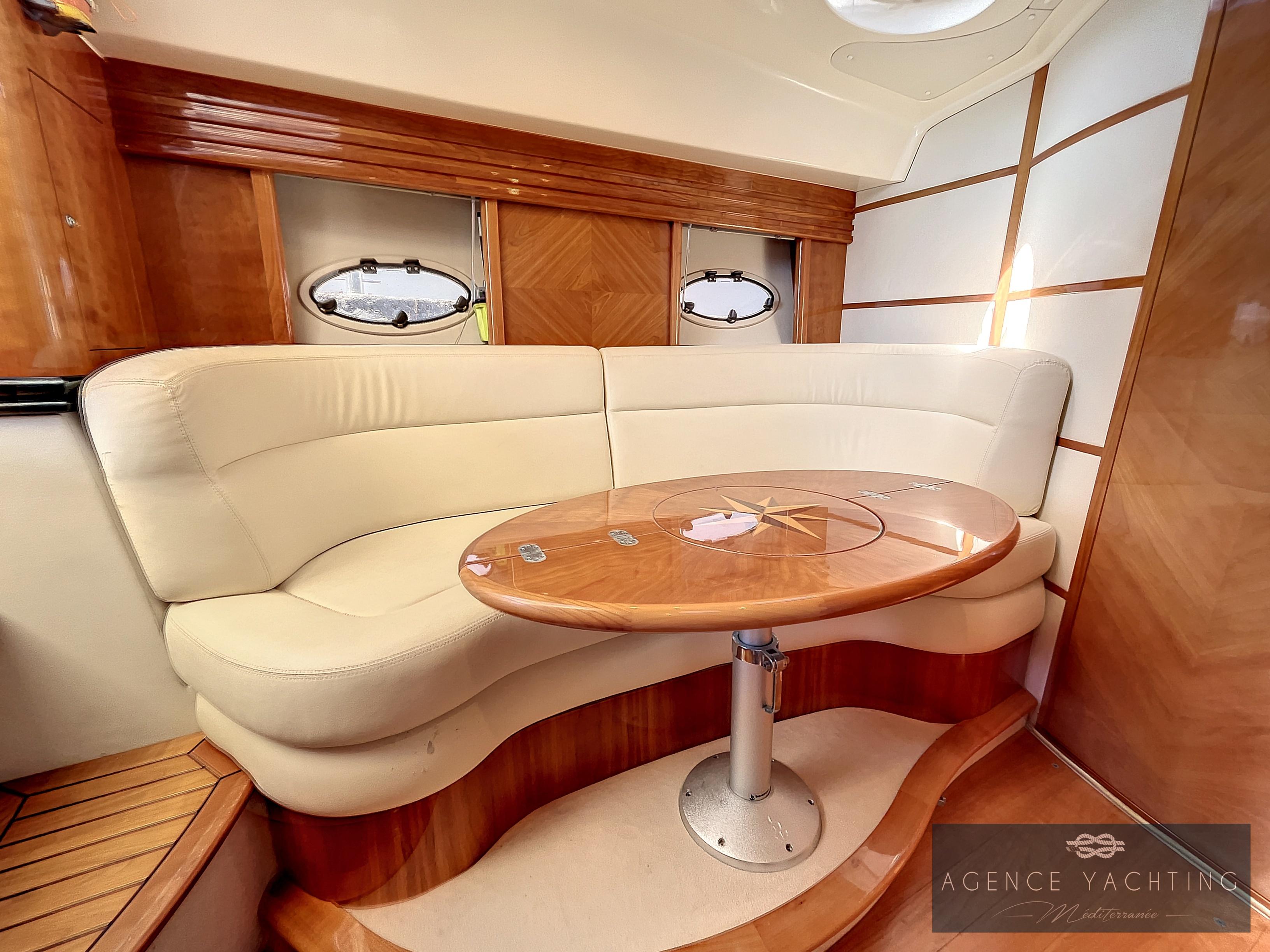 2008 Elan 35 POWER HT Motorjachten en Motorkruisers te koop- YachtWorld