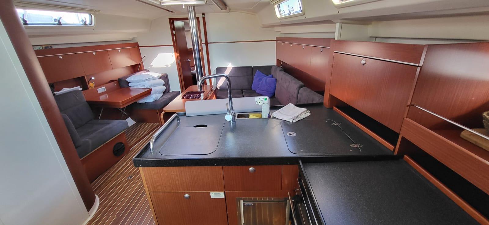 2016 Hanse 415 Cruiser for sale - YachtWorld