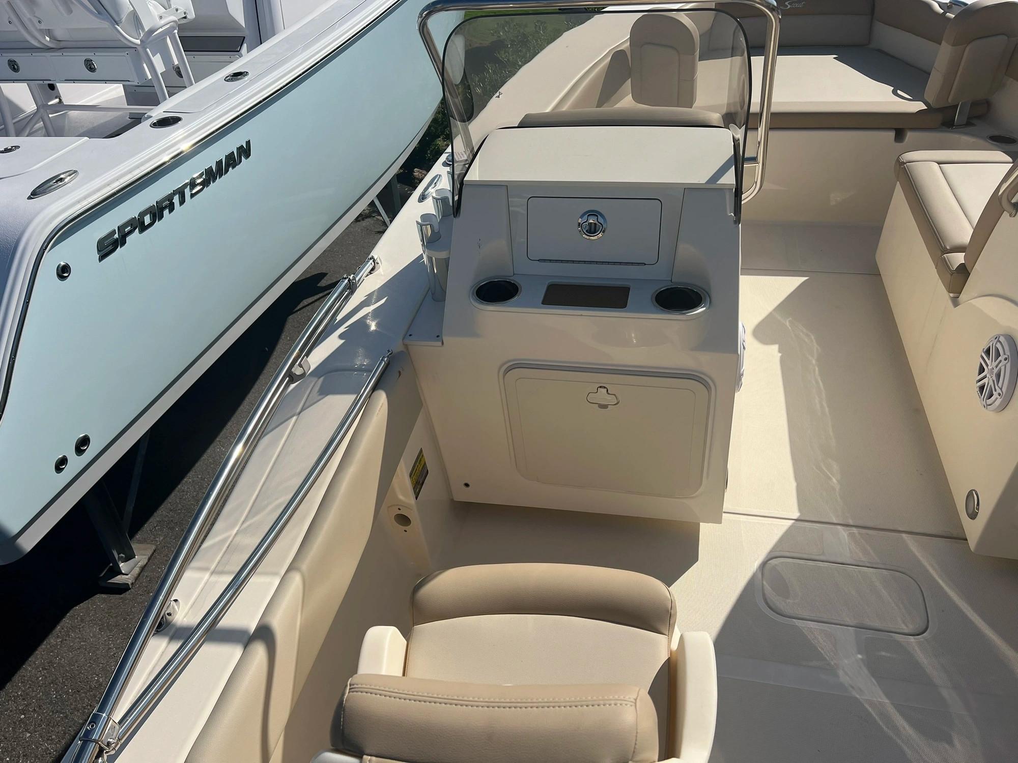 2024 Scout 195 Sport Dorado Dual Console for sale - YachtWorld