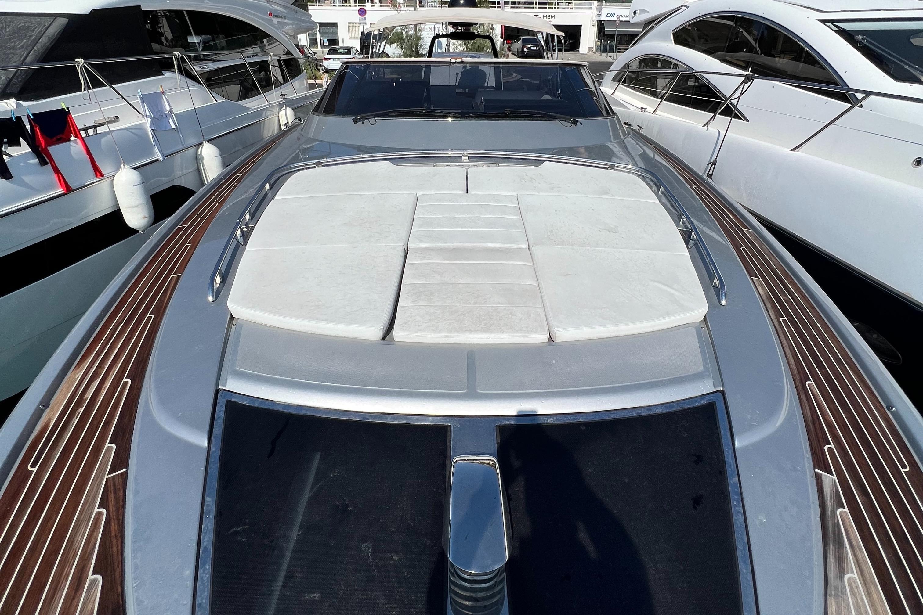 2018 Riva Rivale 56 Cruiser for sale - YachtWorld
