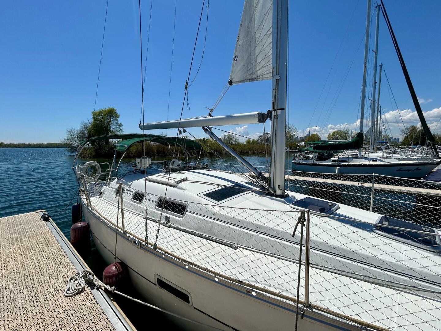 2007 Beneteau 323 Daysailer for sale - YachtWorld