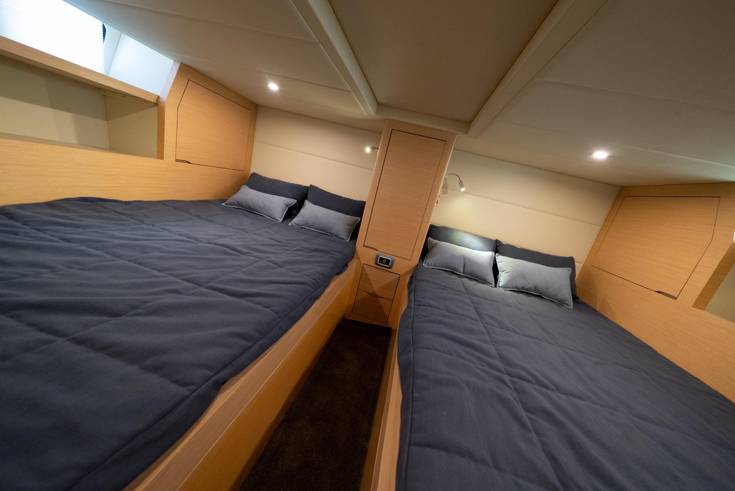 2022 Segue 46 Flybridge Sports Cruiser for sale - YachtWorld