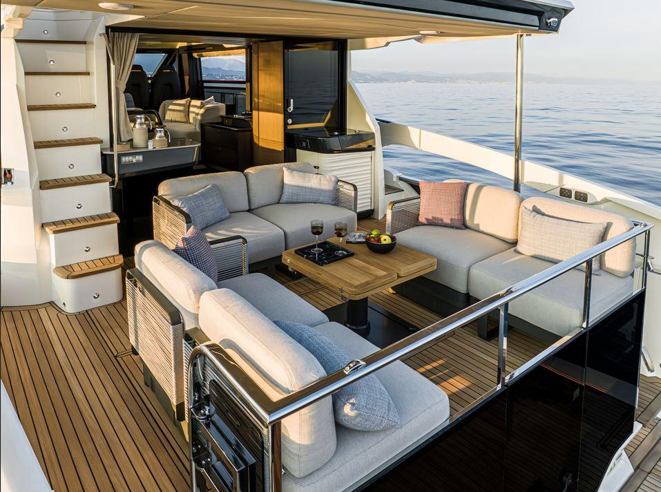 Neuf 2026 Absolute 52 FLY - Girona | TopBoats