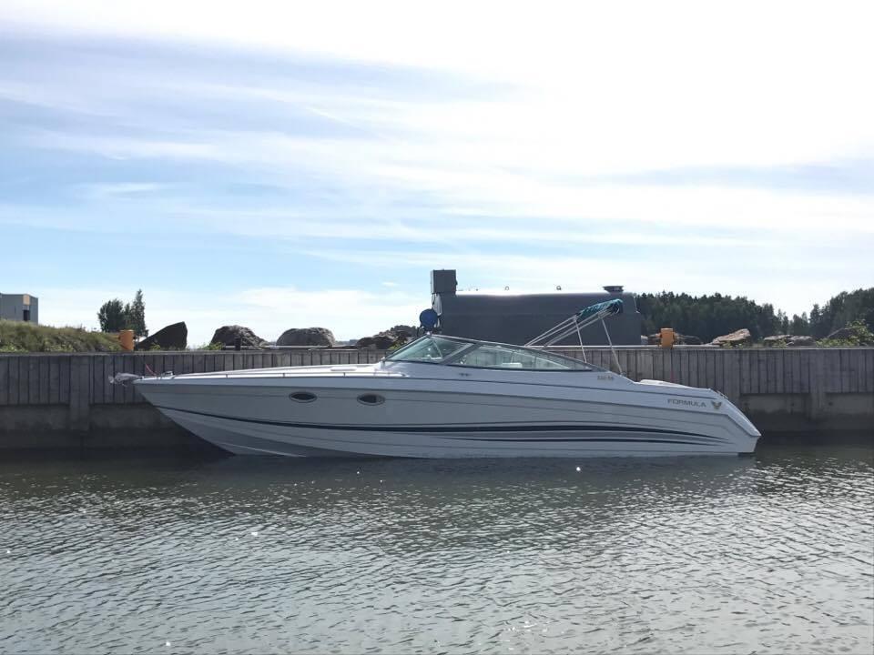 1999 Formula 330 SS Super Sport Sportboot Kaufen - YachtWorld