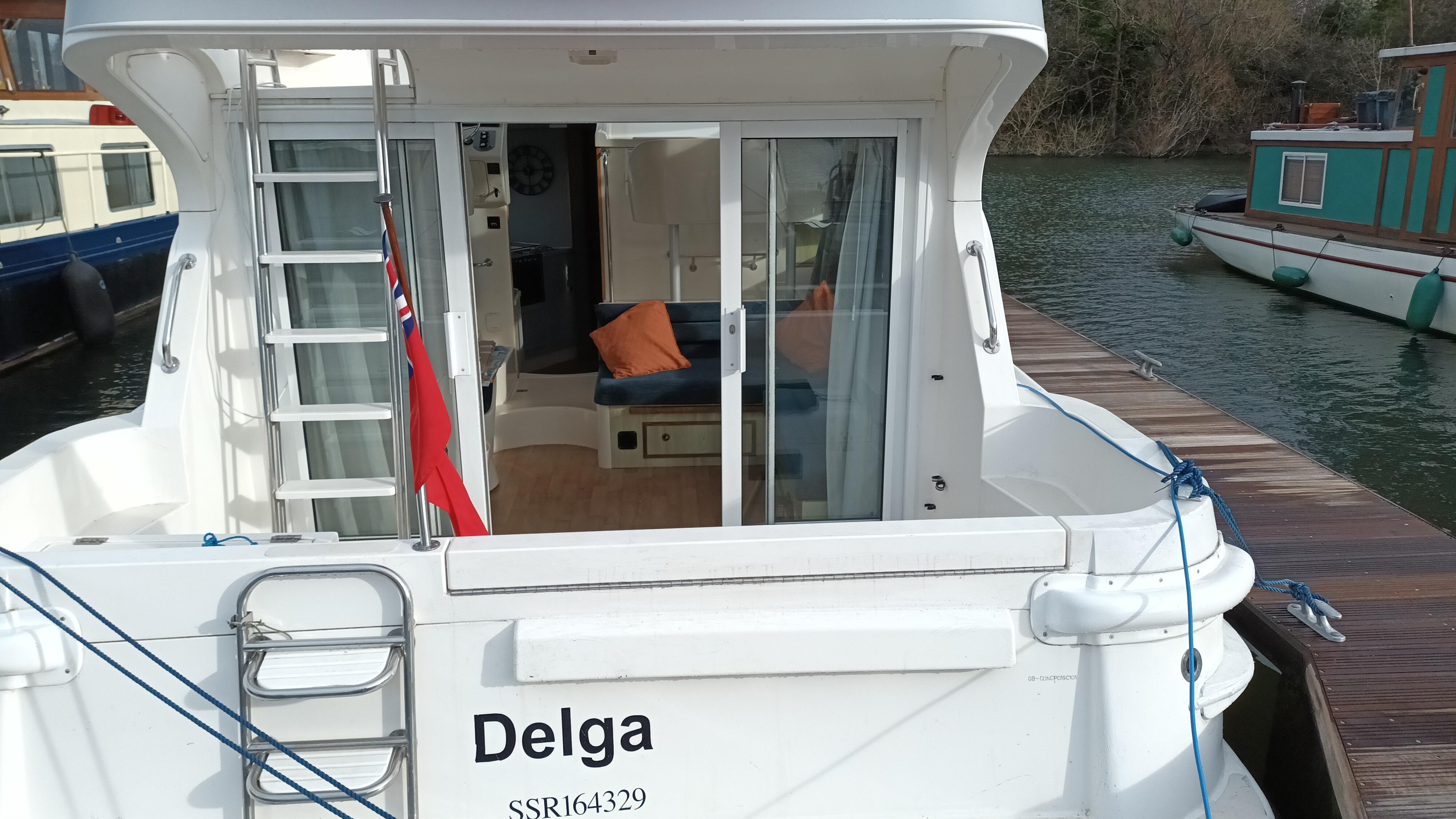 2001 Classic Caprice Connoisseur 12m Canal and River Cruiser for sale ...