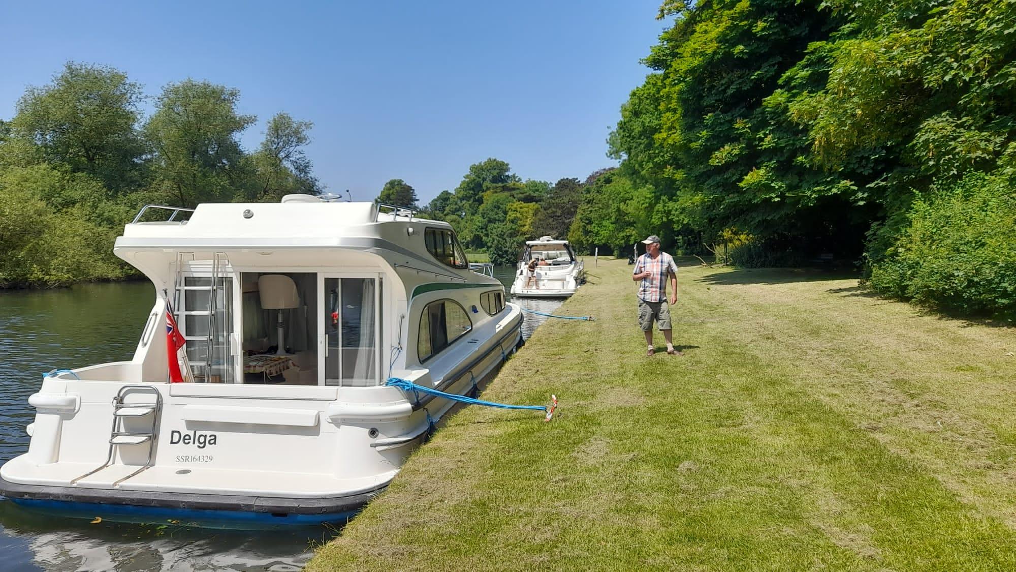 2001 Classic Caprice Connoisseur 12m Canal and River Cruiser for sale ...