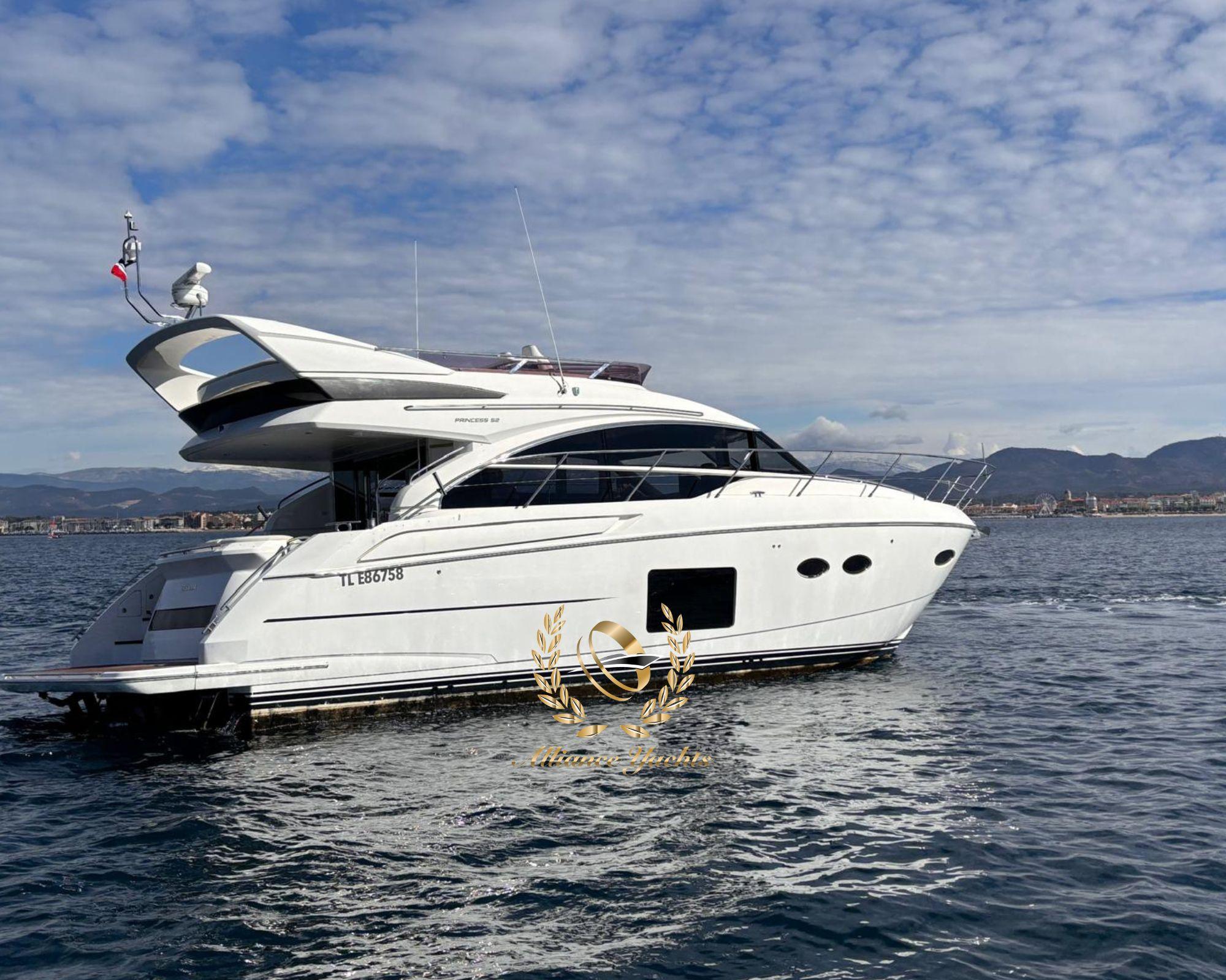 2013 Princess 52 Fly Flybridge for sale - YachtWorld