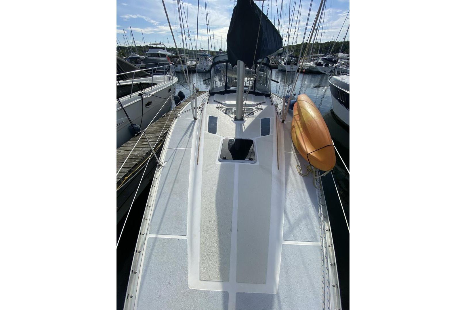 1989 Hunter Legend 37 Racer/Cruiser for sale - YachtWorld