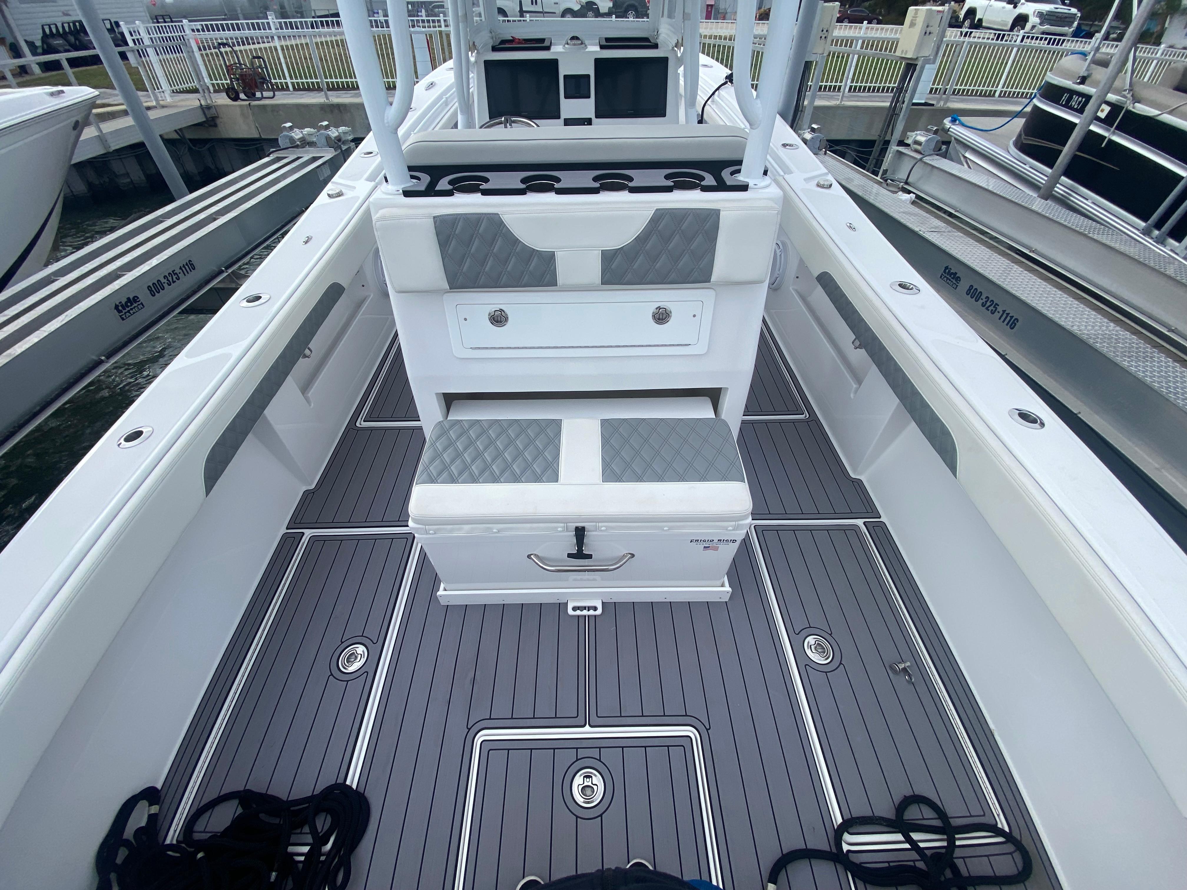 2023 Front Runner 33 CC Barche a console centrale in vendita- YachtWorld