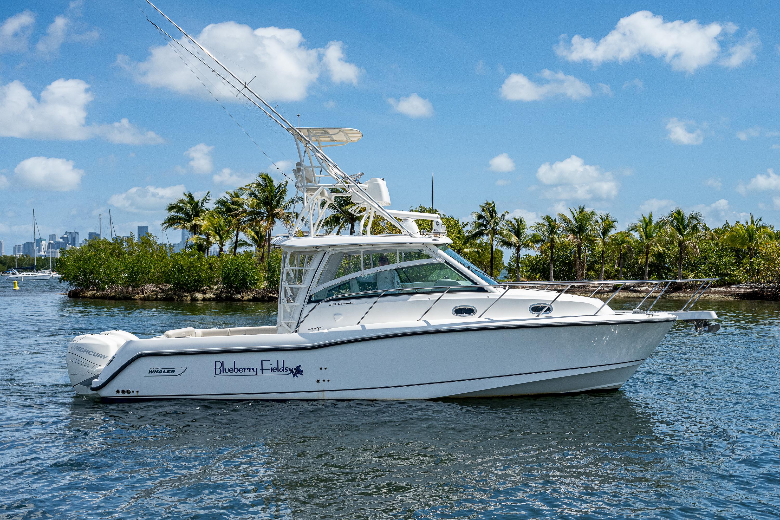 2015 Boston Whaler 345 Conquest Bateaux walkaround à vendre - YachtWorld