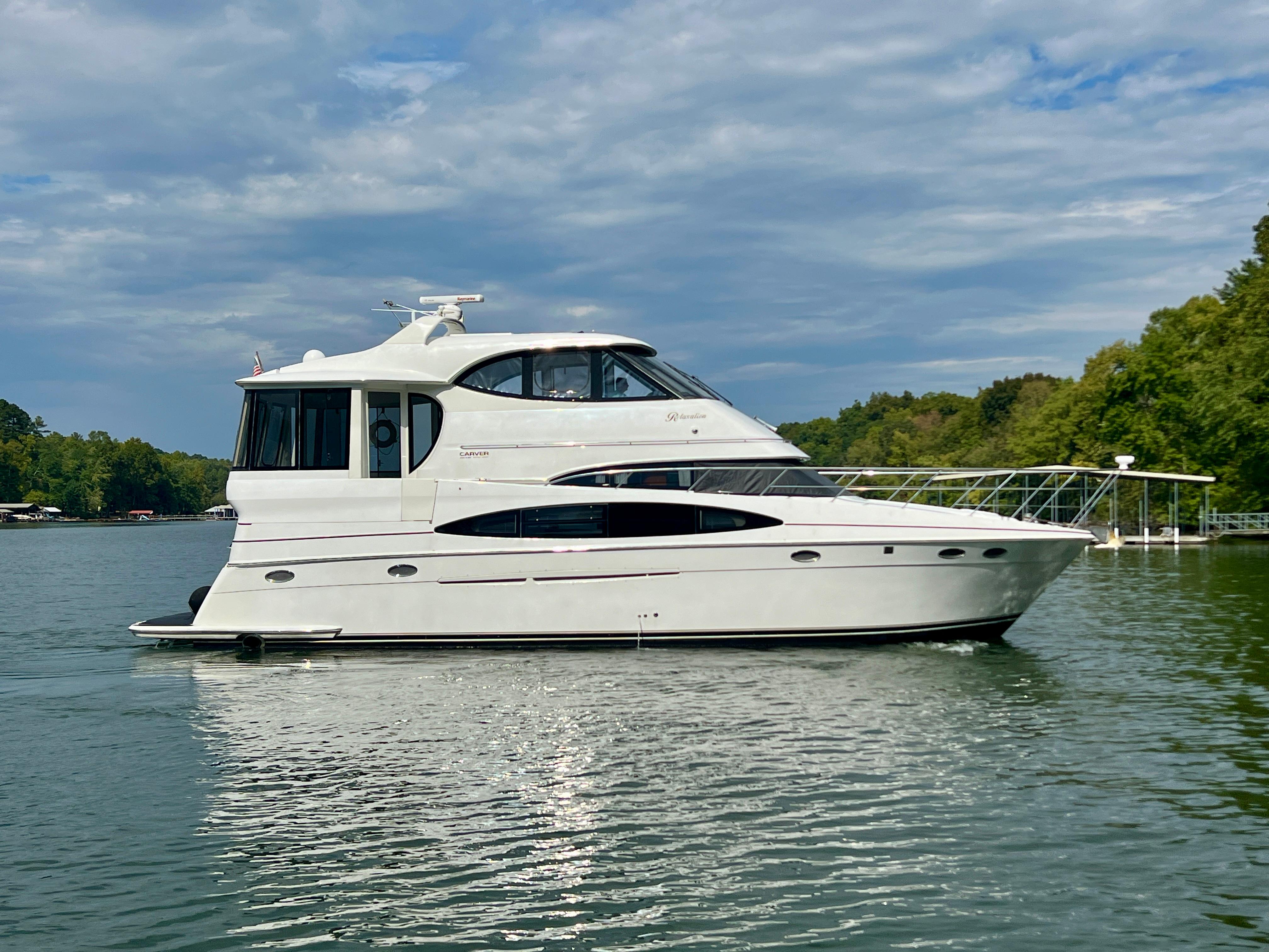2014 Crownline 350 Sport Yacht Express Cruiser for sale - YachtWorld