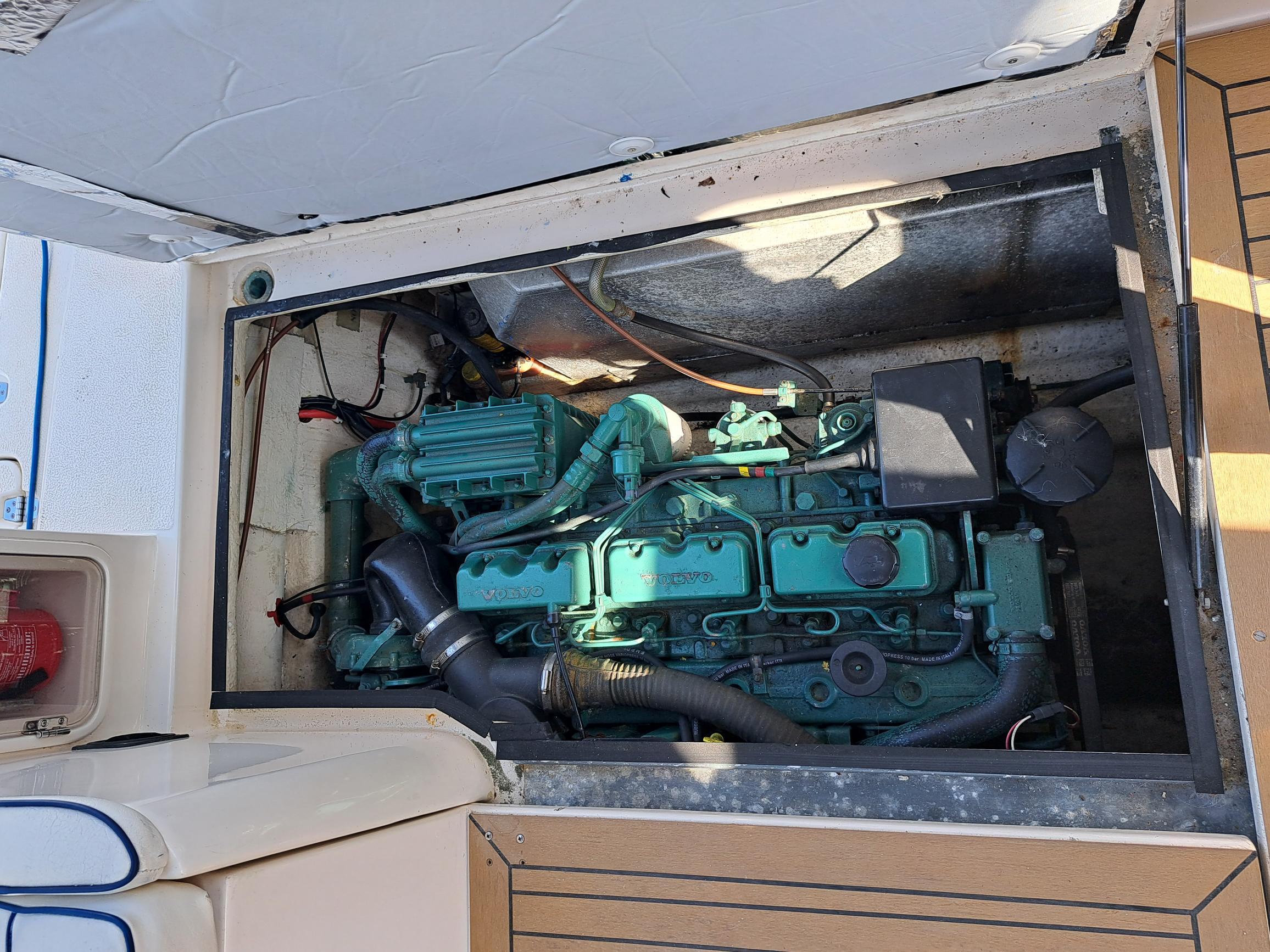 1996 Seaco 1100 Sportscruiser til salg- YachtWorld