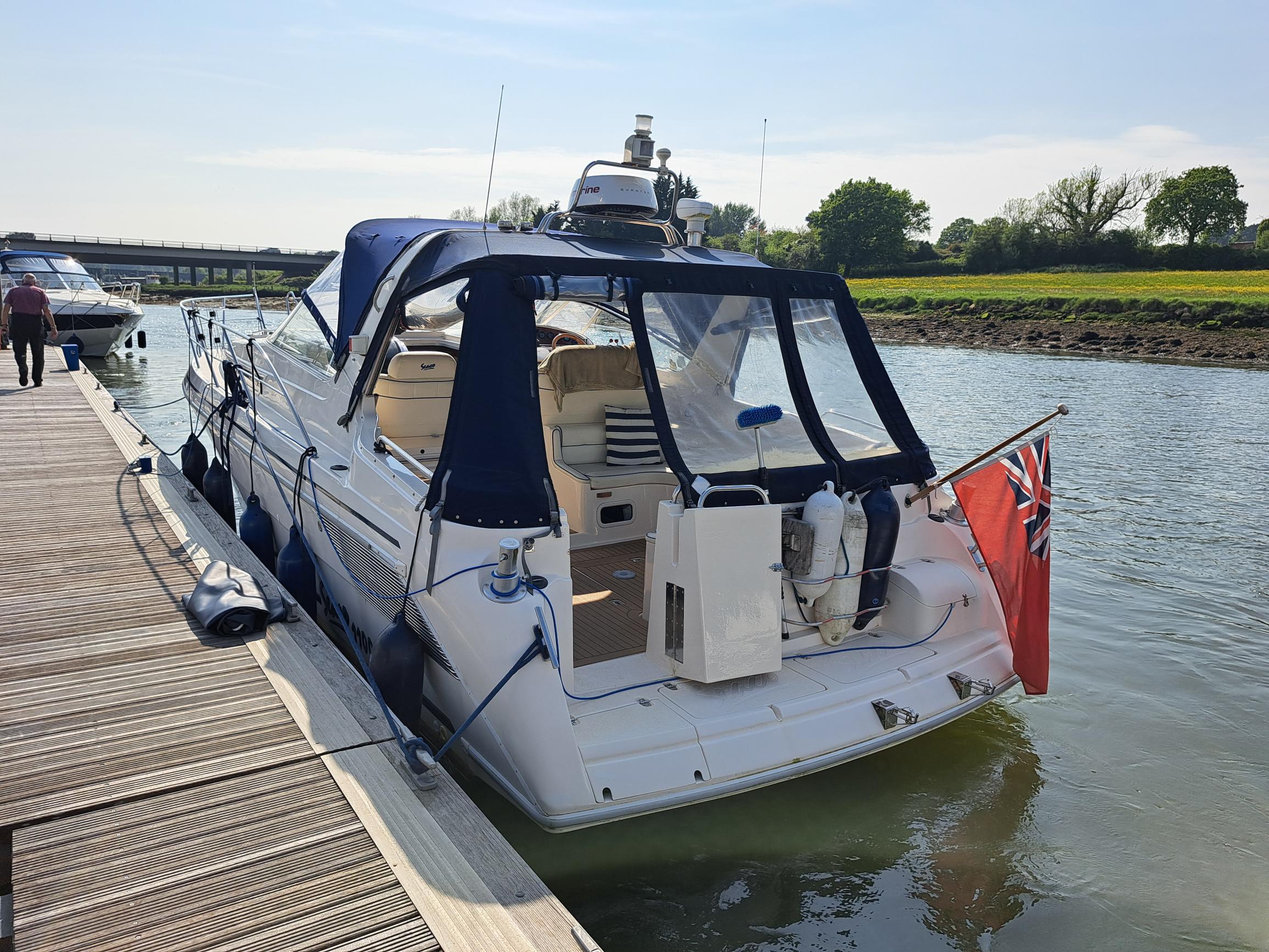 1996 Seaco 1100 Sportscruiser til salg- YachtWorld