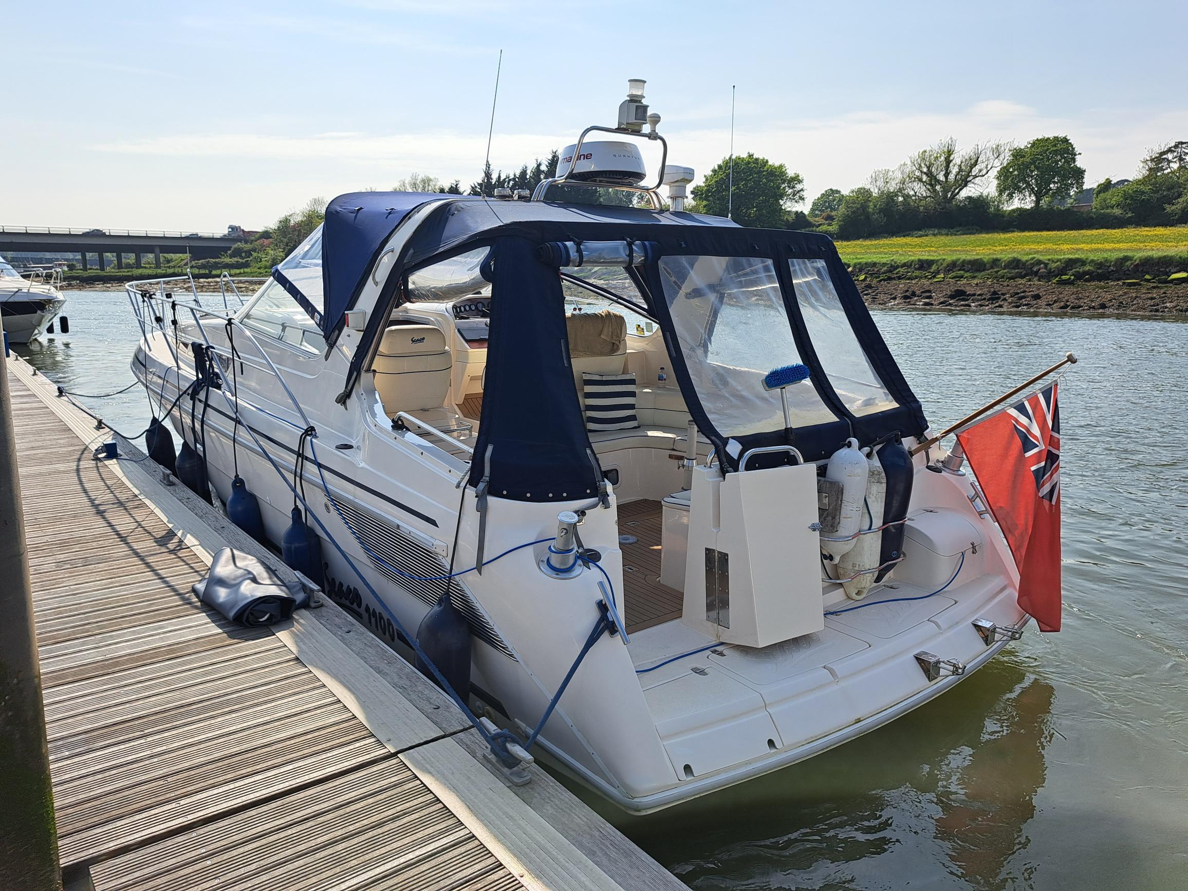 1996 Seaco 1100 Sportscruiser til salg- YachtWorld