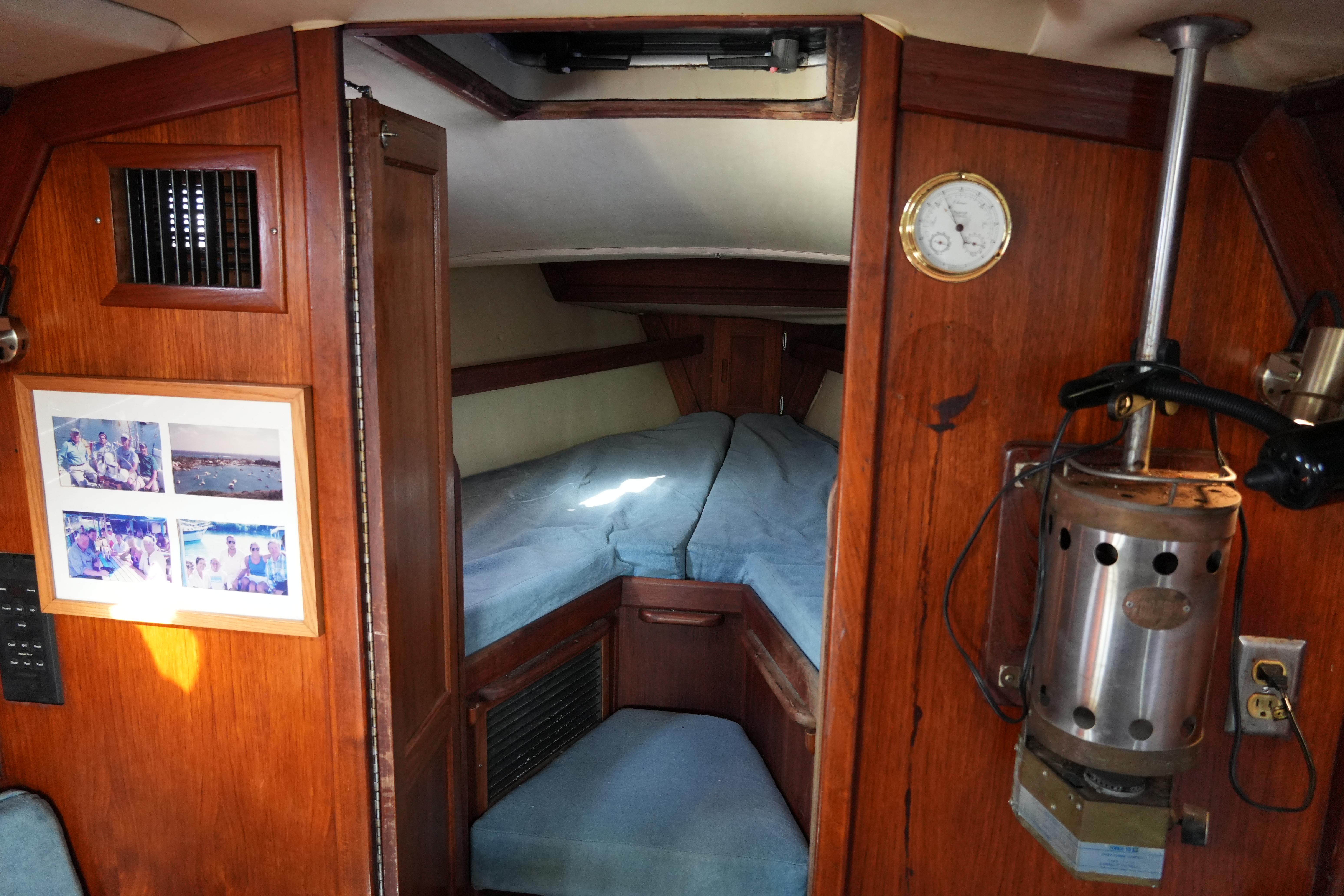 1989 Ericson 34-2 Cruiser for sale - YachtWorld