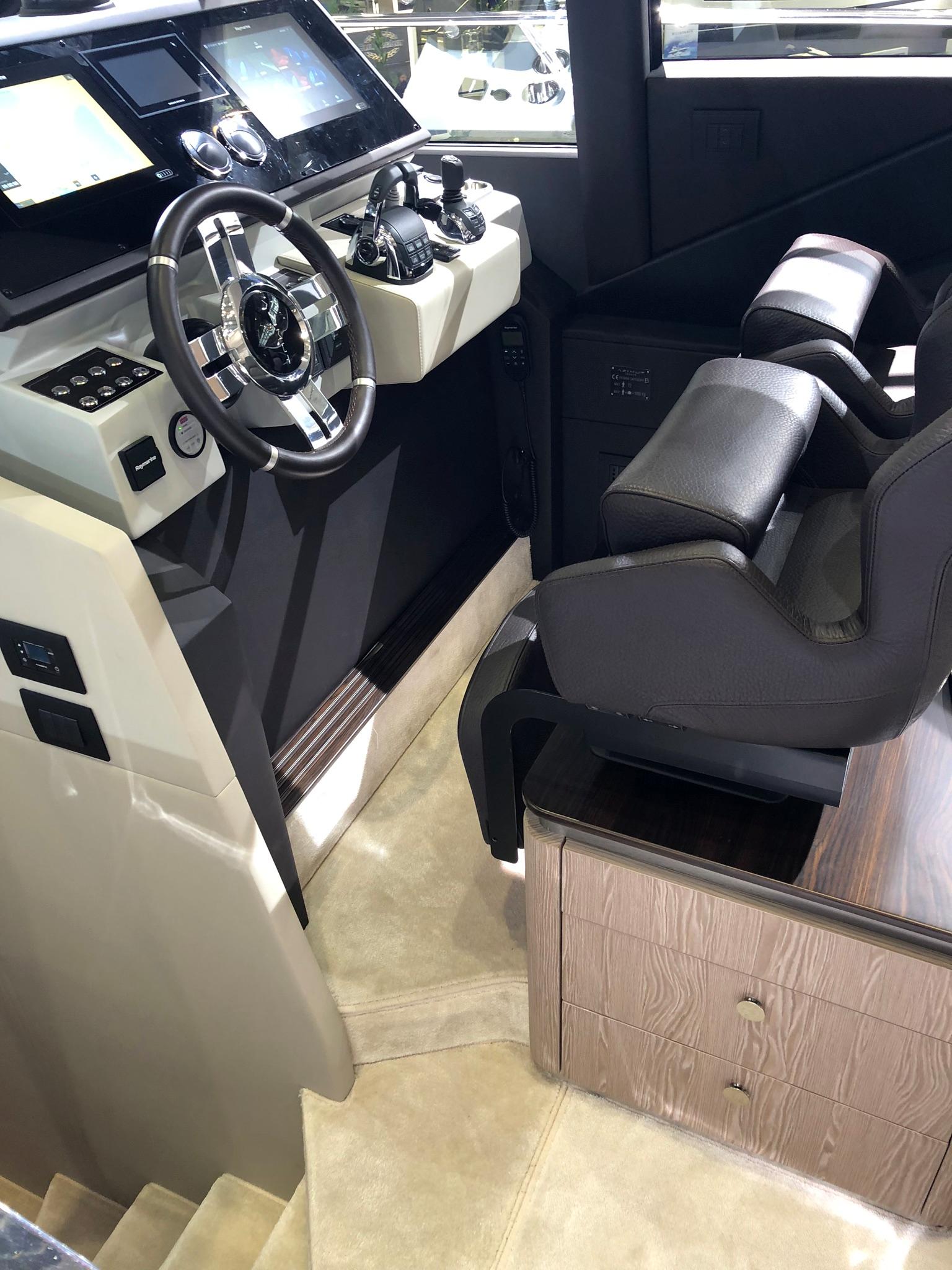 2019 Azimut S6 Coupé Motor Yachts for sale - YachtWorld