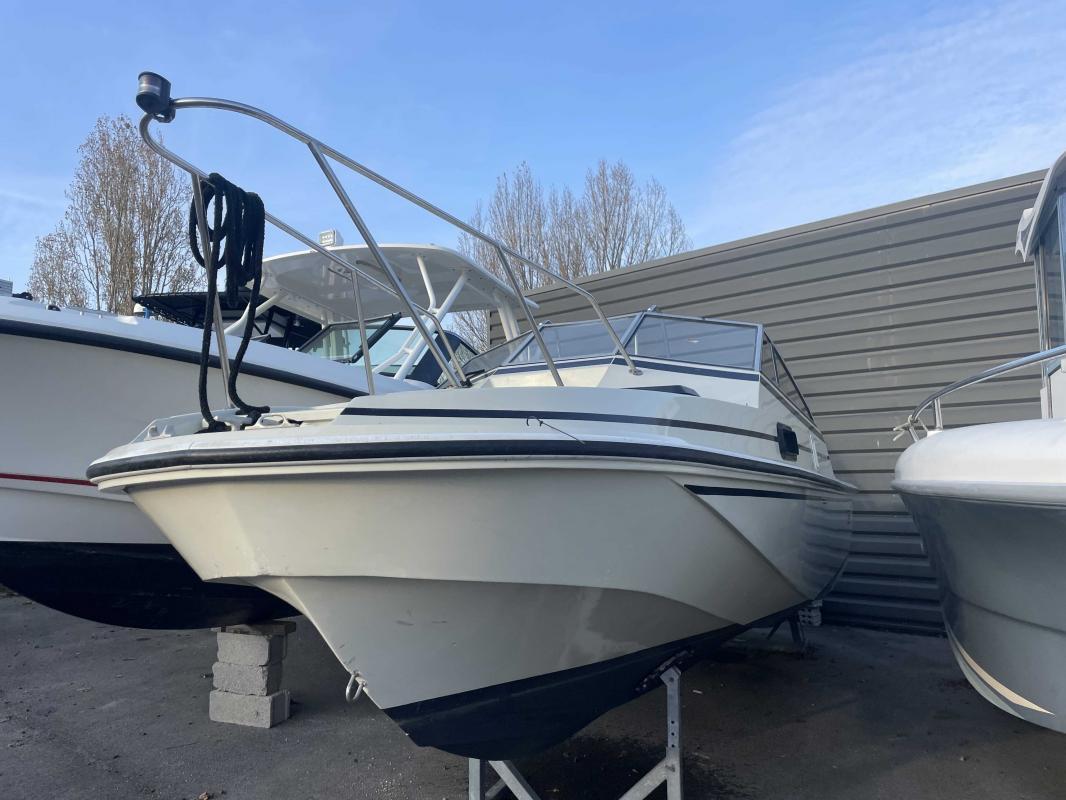 Boston Whaler Revenge 22 WT | 1983 | 22ft - 56 - Morbihan | Boatshop24