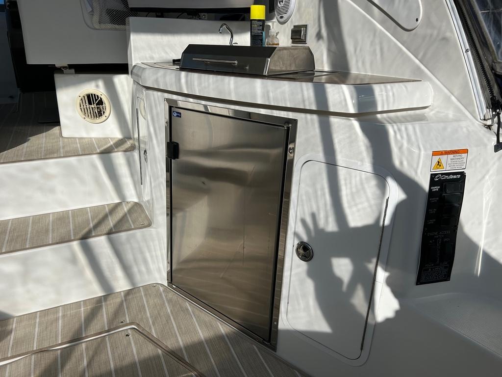 2008 Cruisers Yachts 460 Express Motor Yachts for sale - YachtWorld