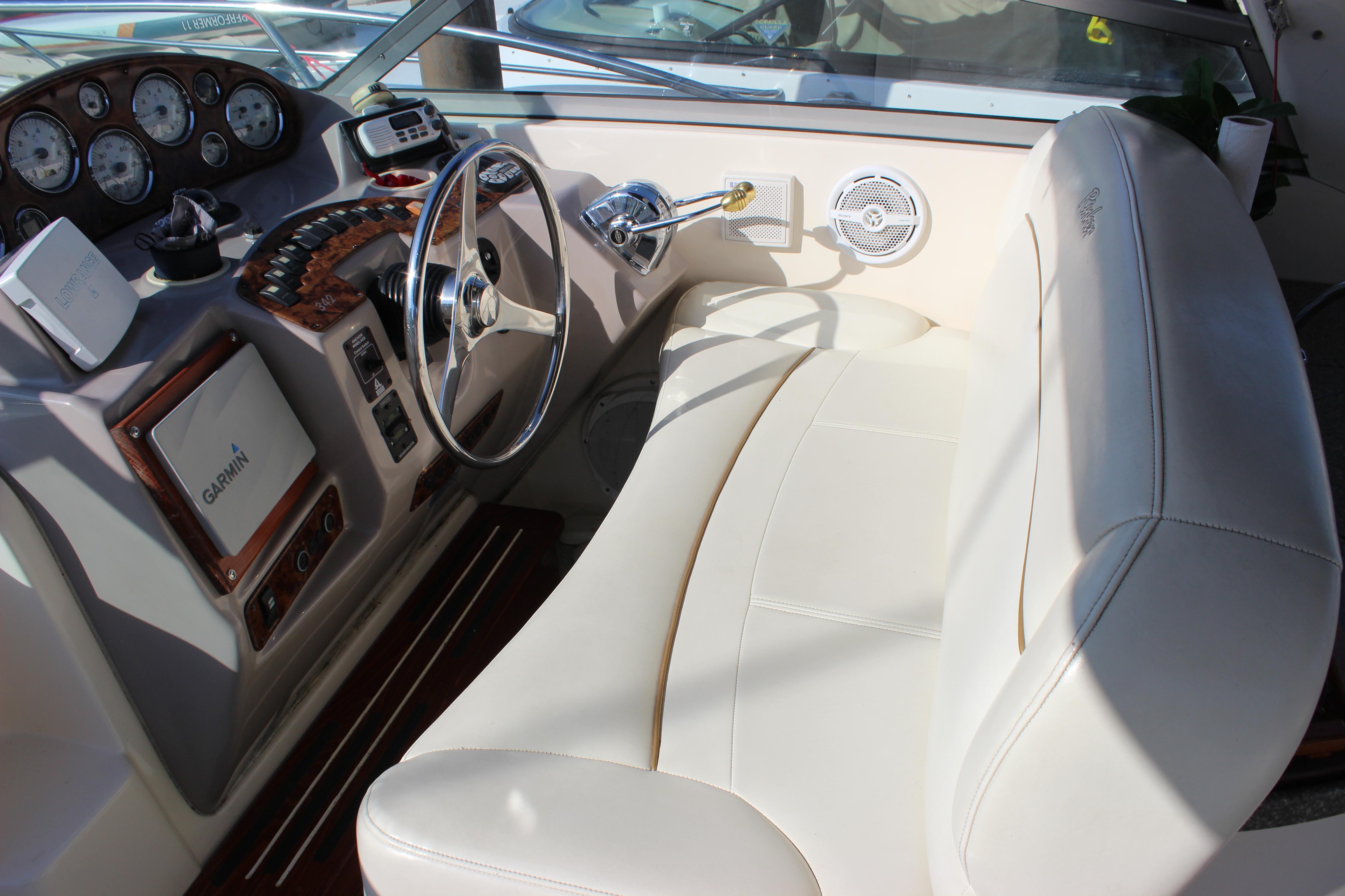 2004 Rinker 342 Express Cruiser Cruiser for sale - YachtWorld